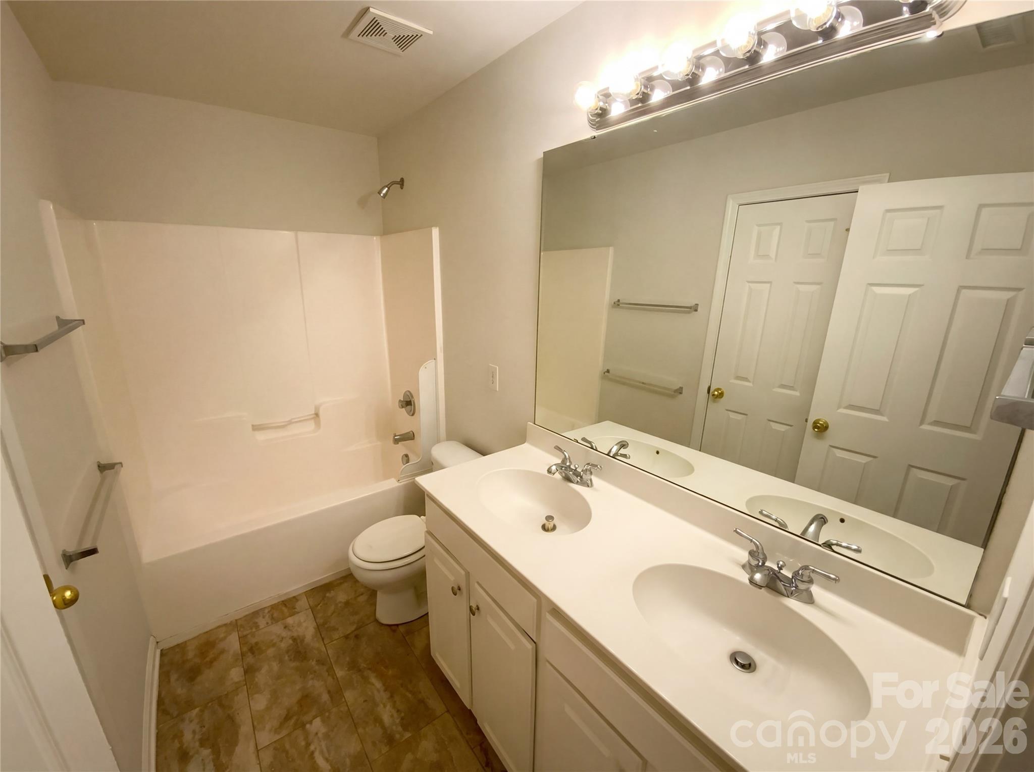 Photo 26 of 10803 Fountaingrove Drive, Charlotte, NC