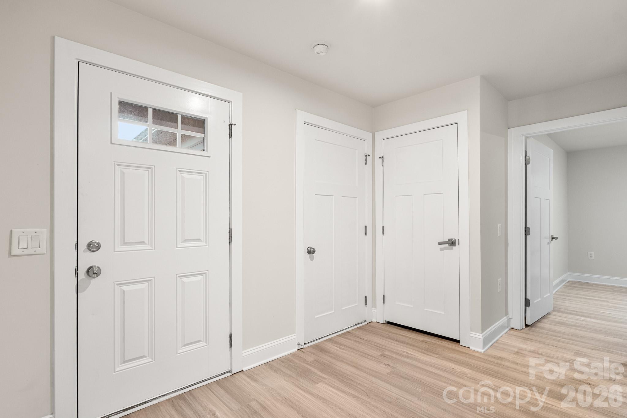 4238 Mackinnon Drive, Charlotte, NC - photo 2 of 38