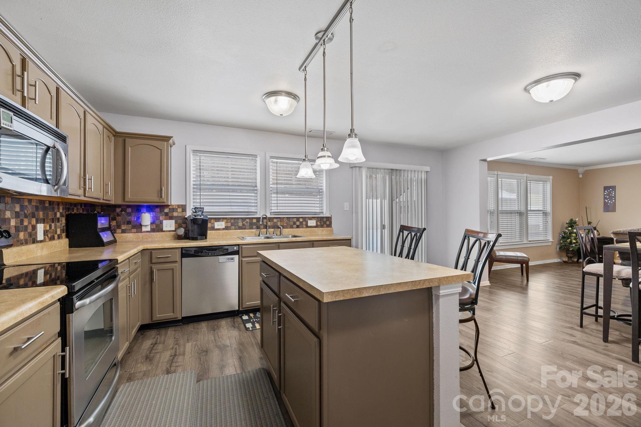 Photo 7 of 6127 Blue Ash Lane, Charlotte, NC
