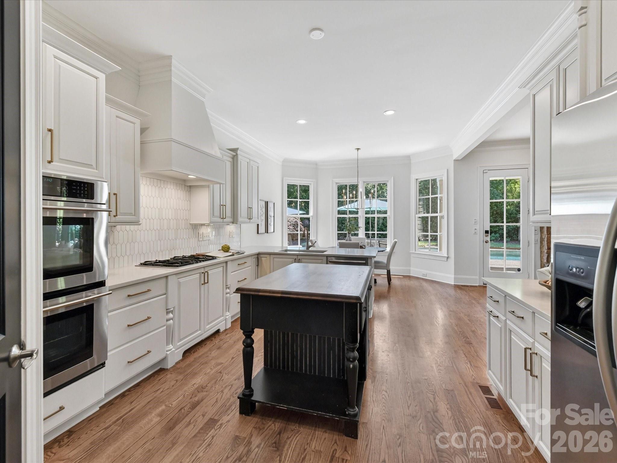 Photo 9 of 7805 Pemswood Street, Charlotte, NC