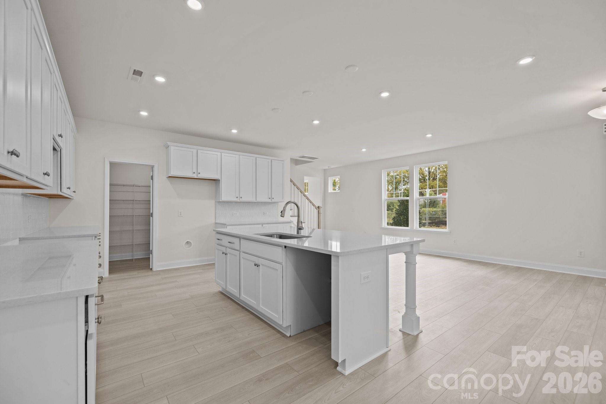 Photo 9 of 2926 Clyde Drive, Charlotte, NC