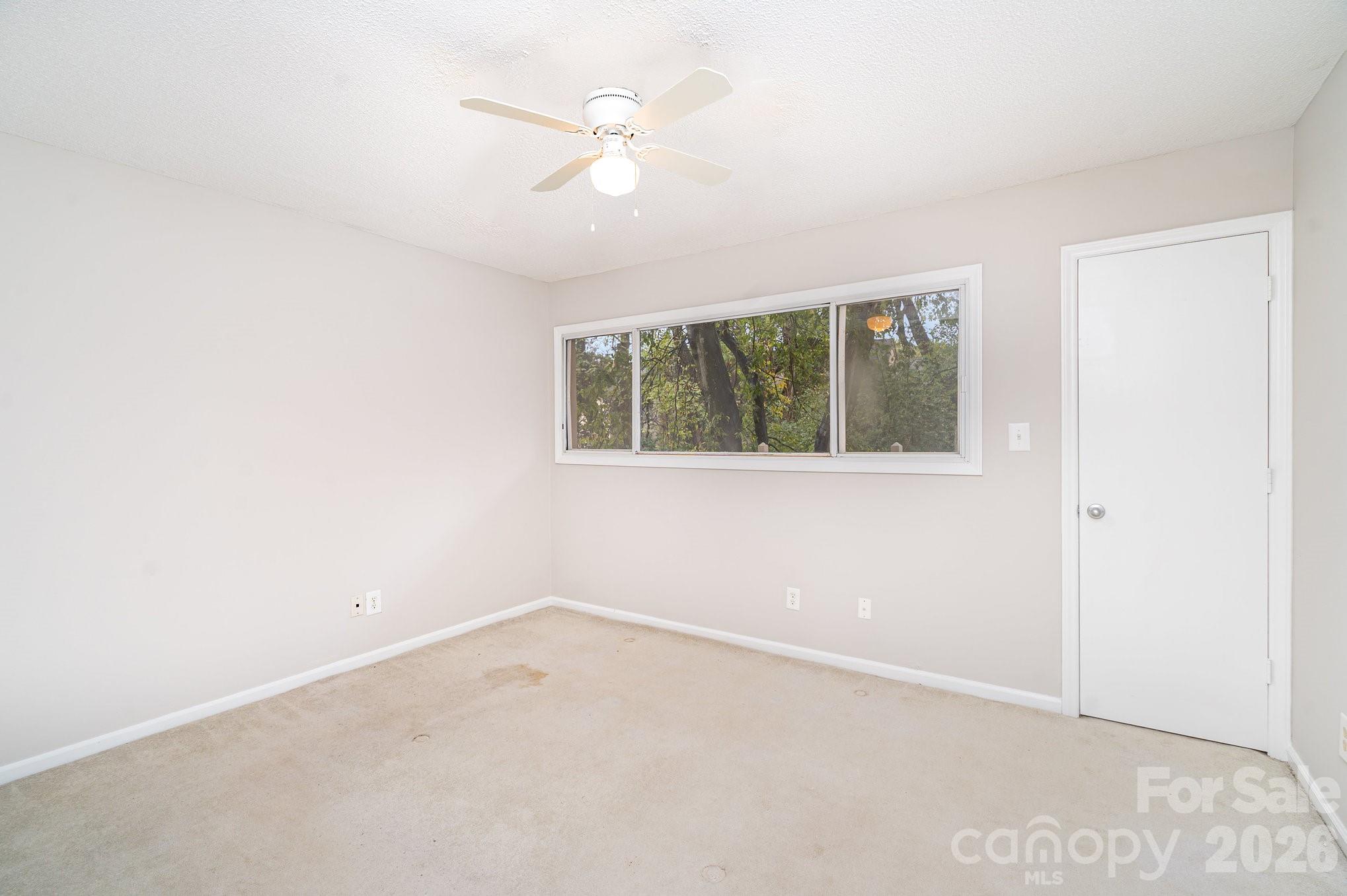 Photo 16 of 8005 Horse Chestnut Lane, Charlotte, NC