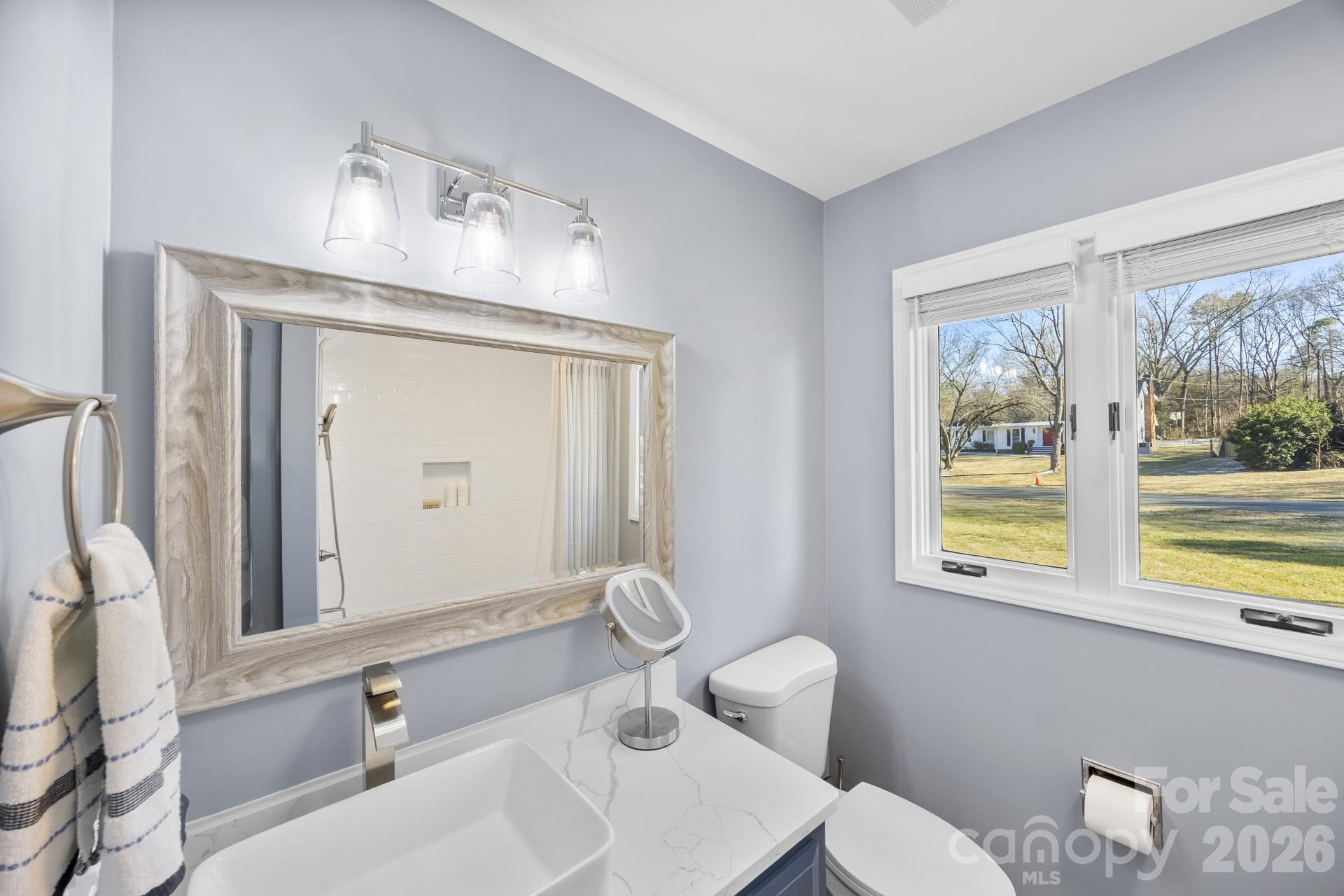 Photo 17 of 1419 Stoneyridge Drive, Charlotte, NC