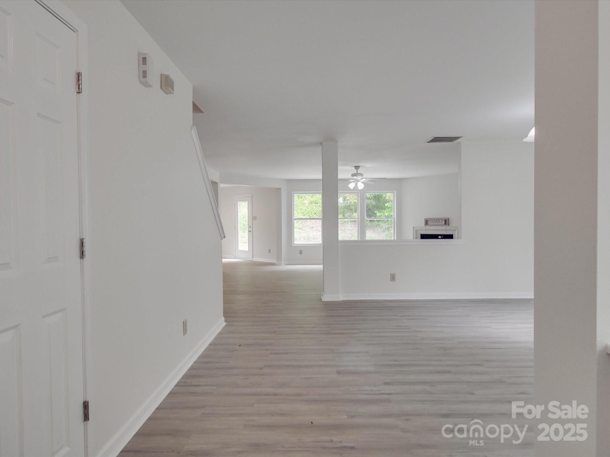 Photo 2 of 3227 Deshler Morris Lane, Charlotte, NC