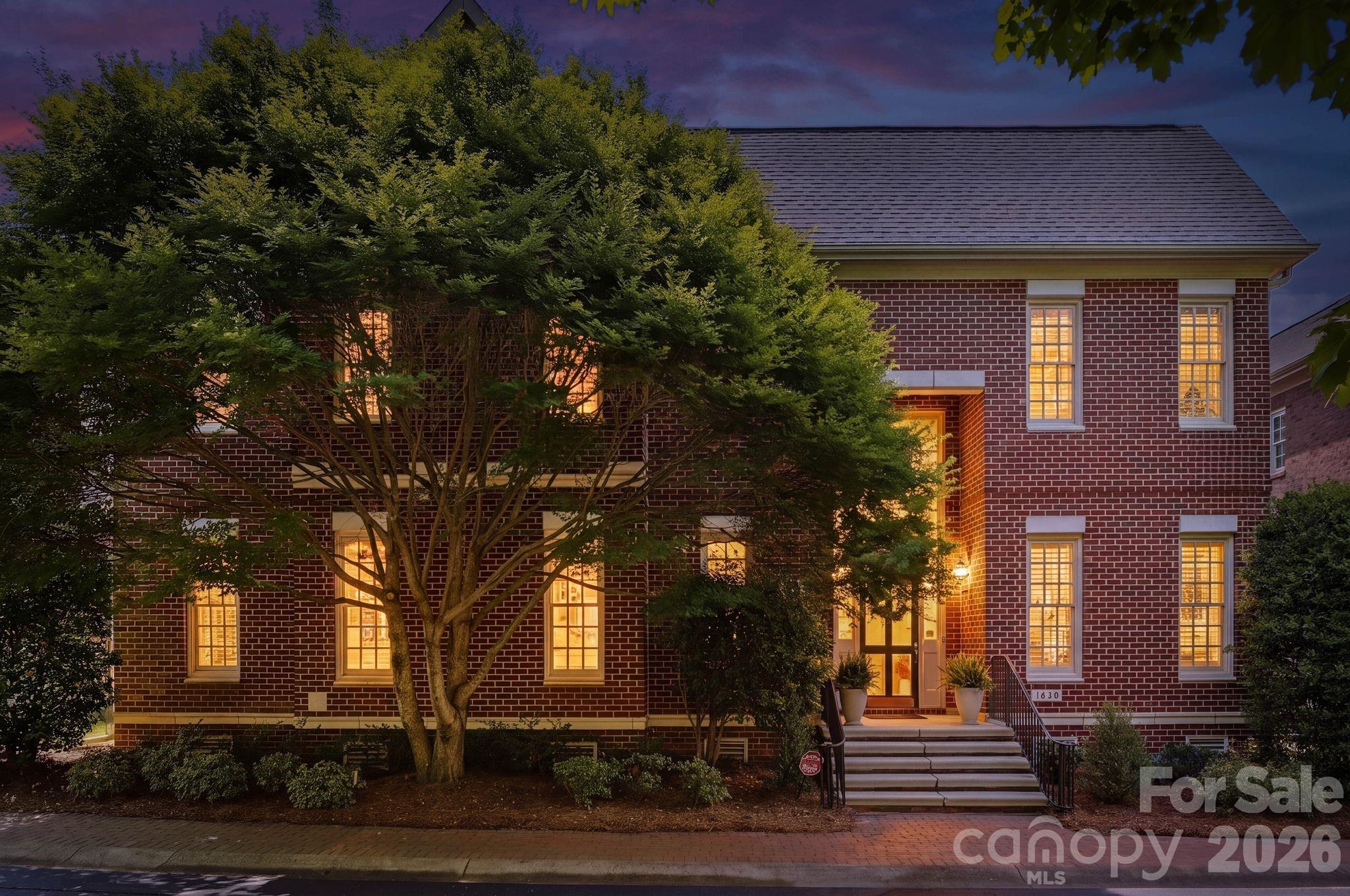 Home for sale at 2618 Sheffield Crescent Court, Charlotte, NC — photo 1 of 43