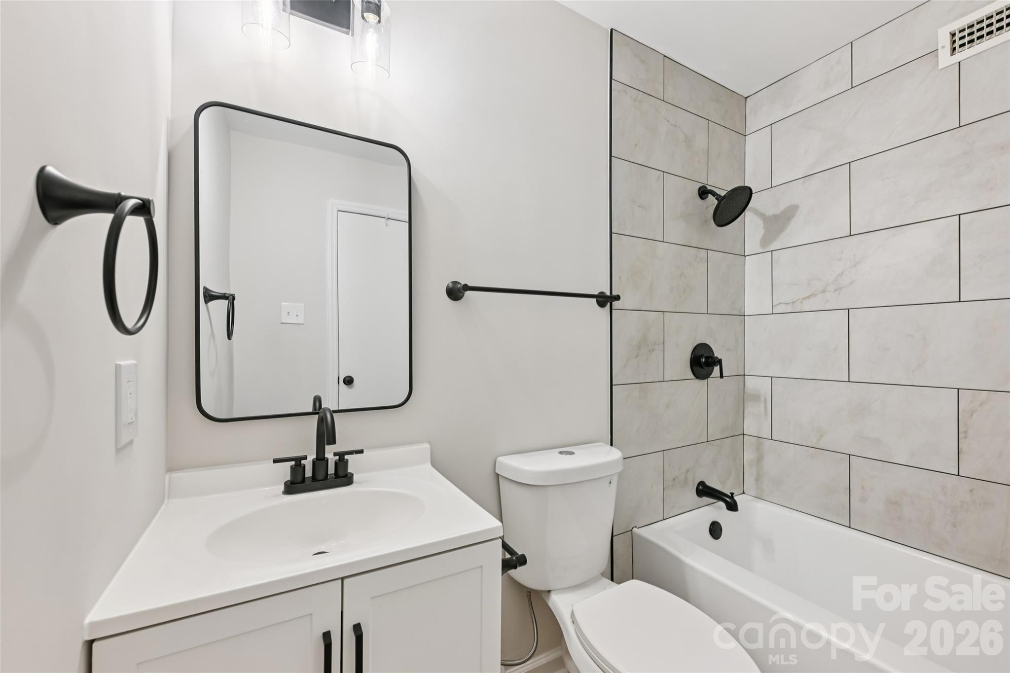 Photo 17 of 2231 Rexford RoadB, Charlotte, NC