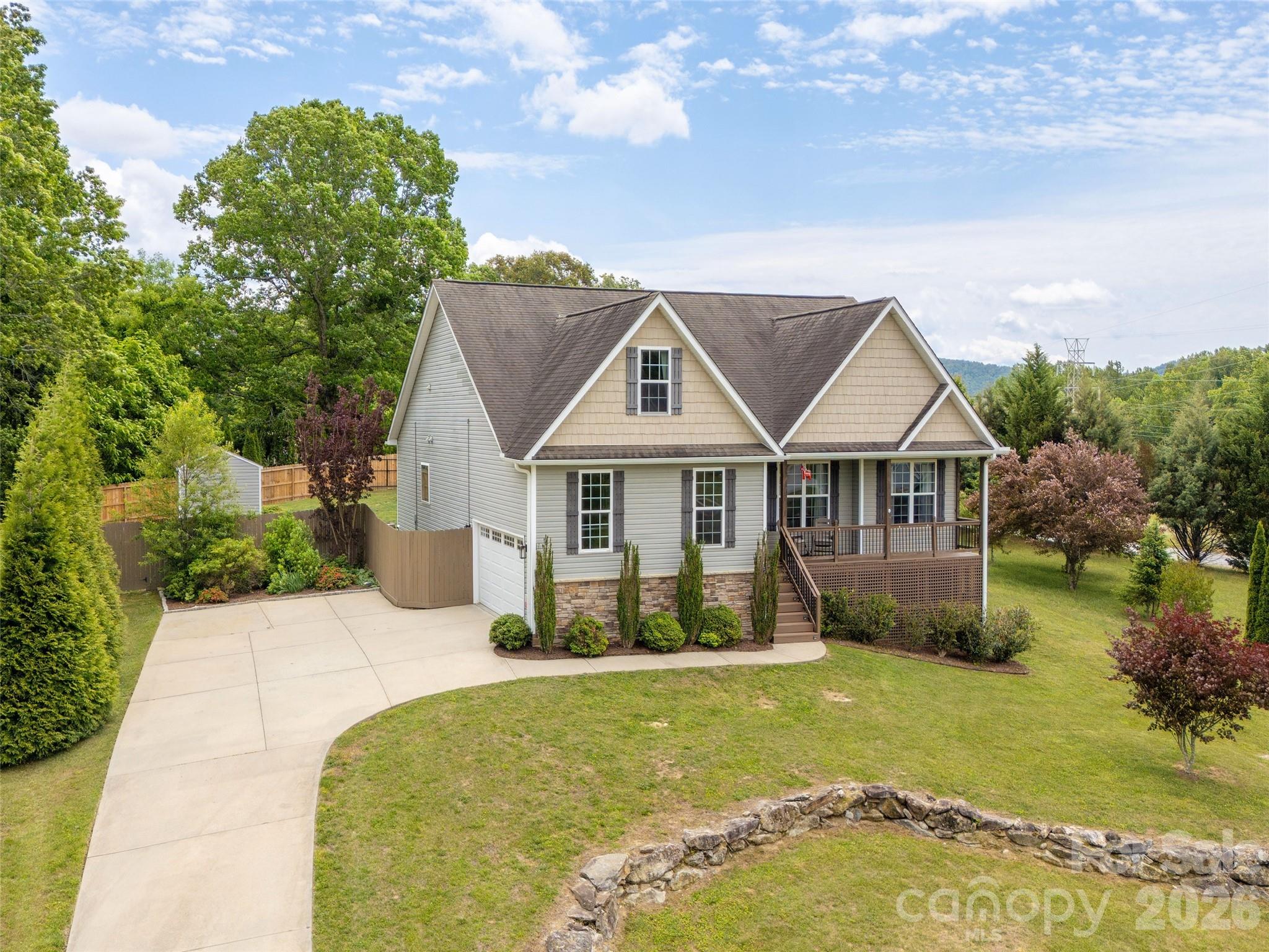 132 Beck Creek Circle, Flat Rock, NC