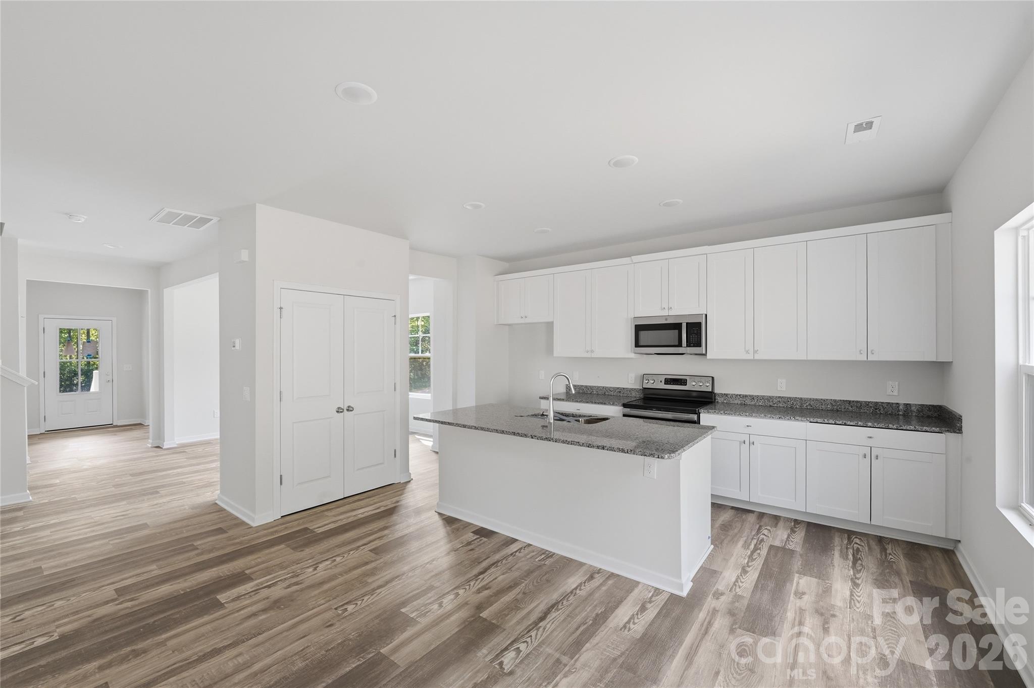 5145 Mark Drive NE, Hickory, NC - photo 19 of 43