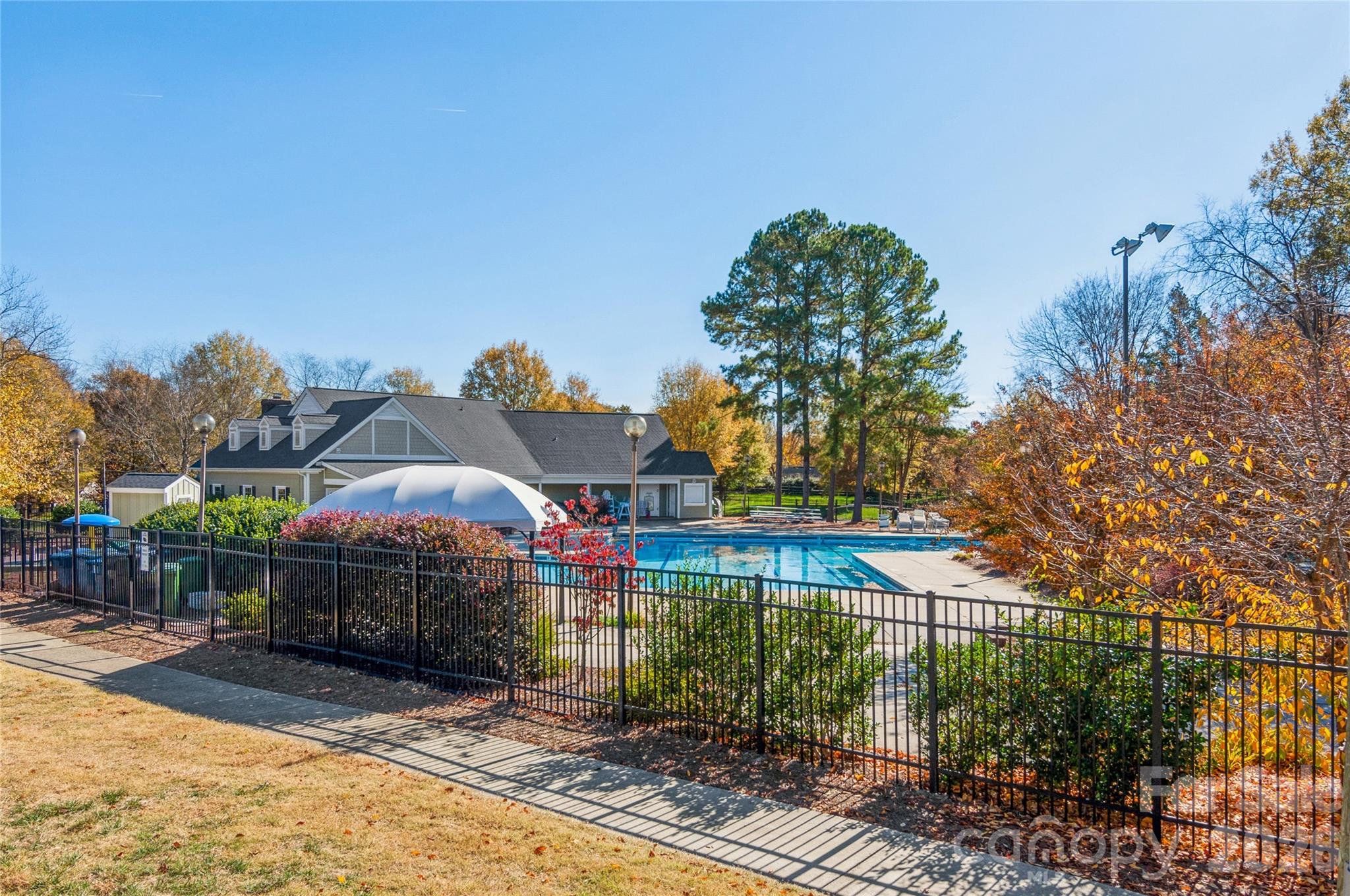 Photo 32 of 9912 Park Springs Court, Charlotte, NC