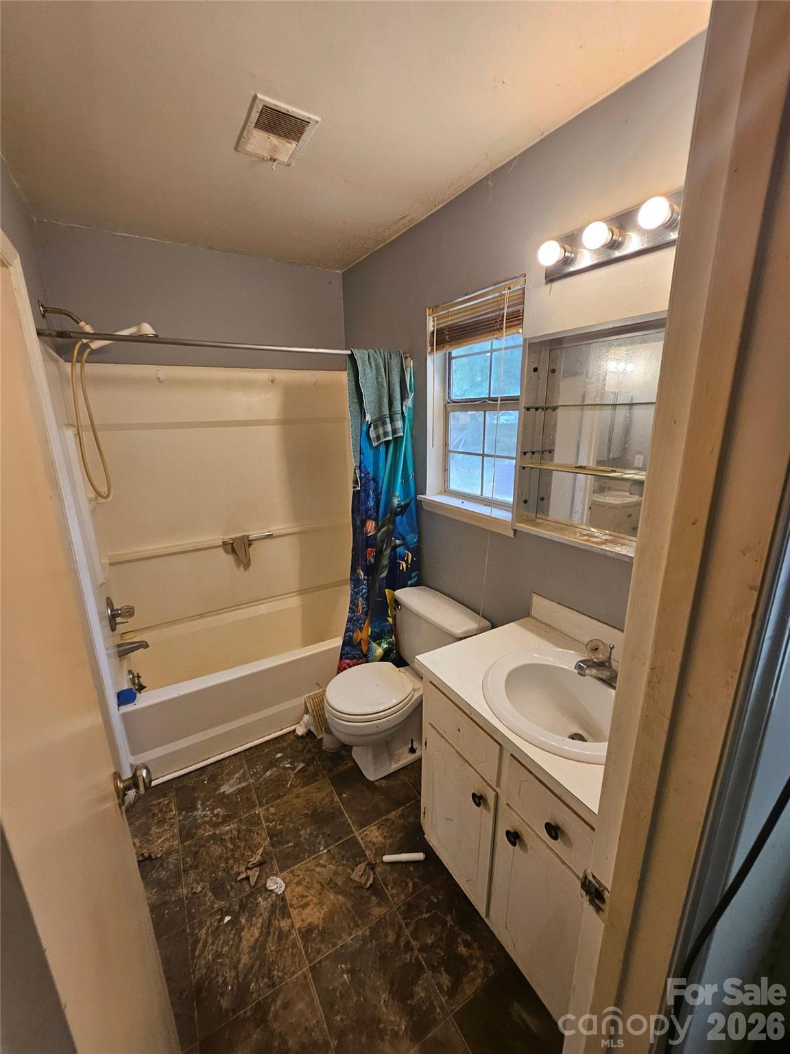 Photo 8 of 4731 Highlake Drive, Charlotte, NC