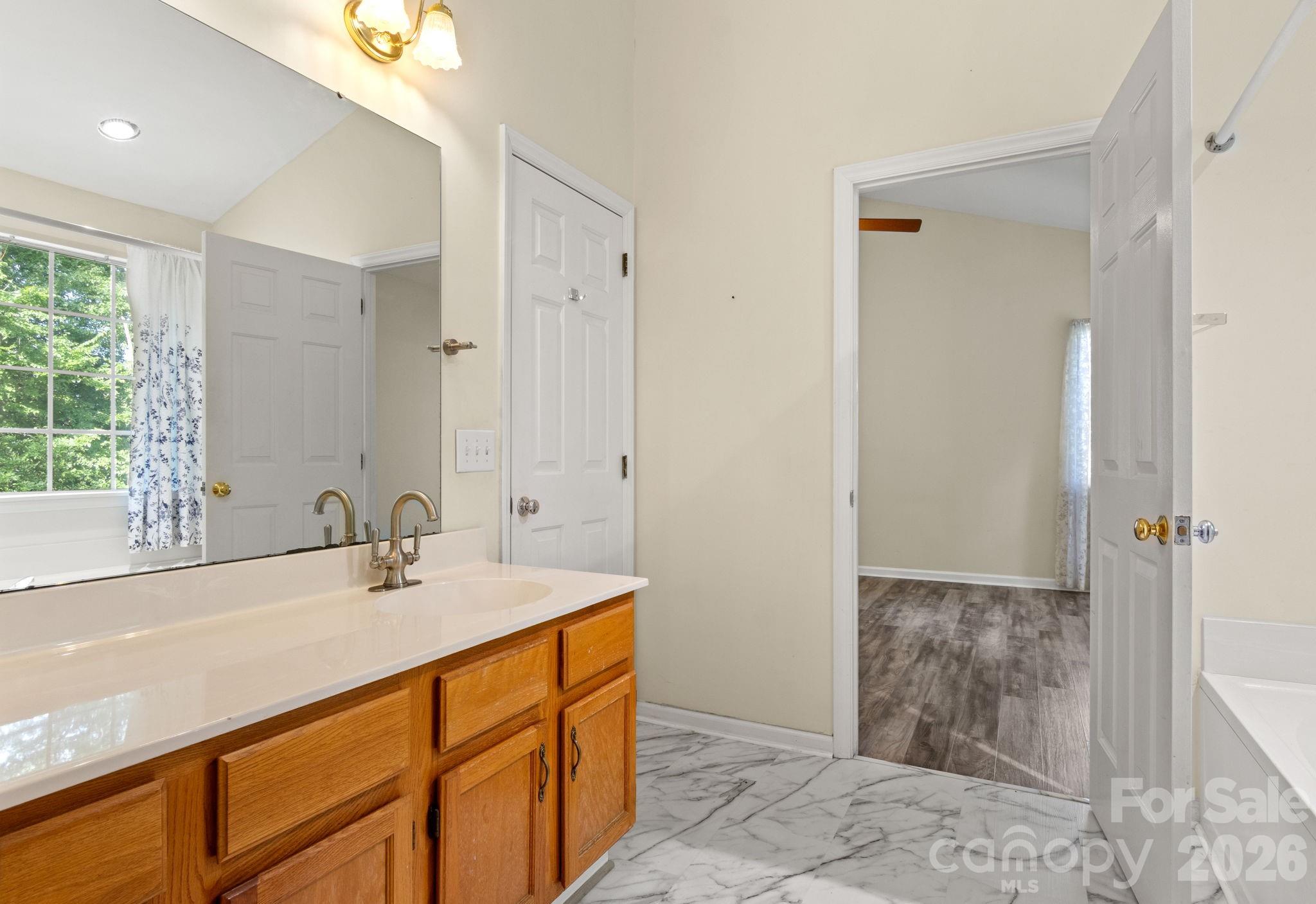 Photo 21 of 11413 Hunters Landing Drive, Charlotte, NC