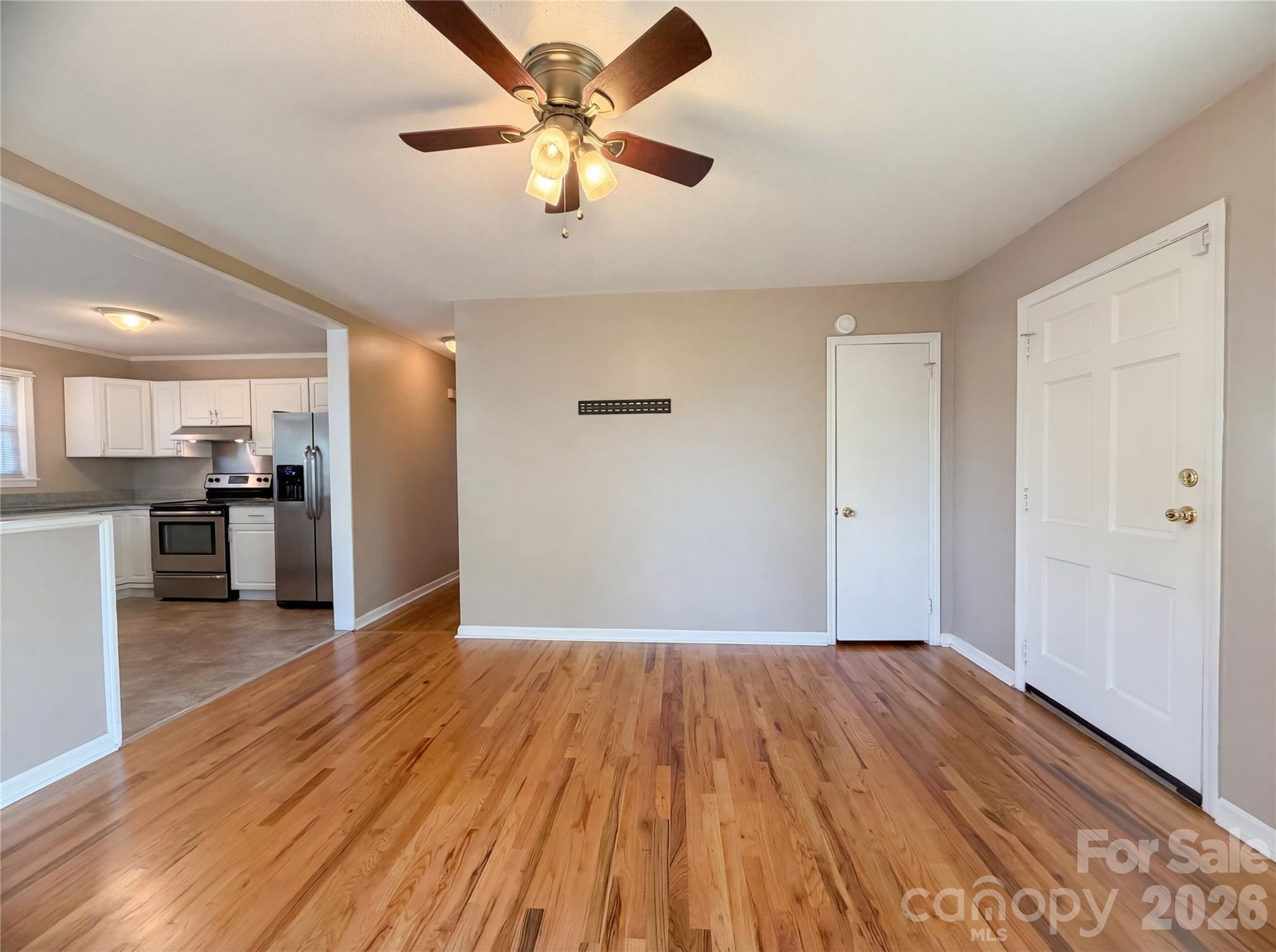 290 Salem Avenue, Dallas, NC - photo 7 of 18