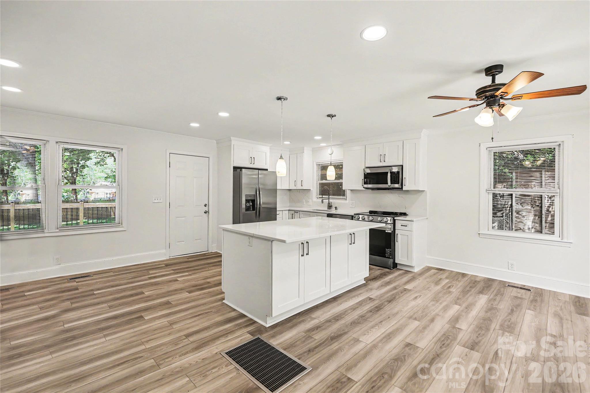 1410 Burnley Road, Charlotte, NC - photo 6 of 31