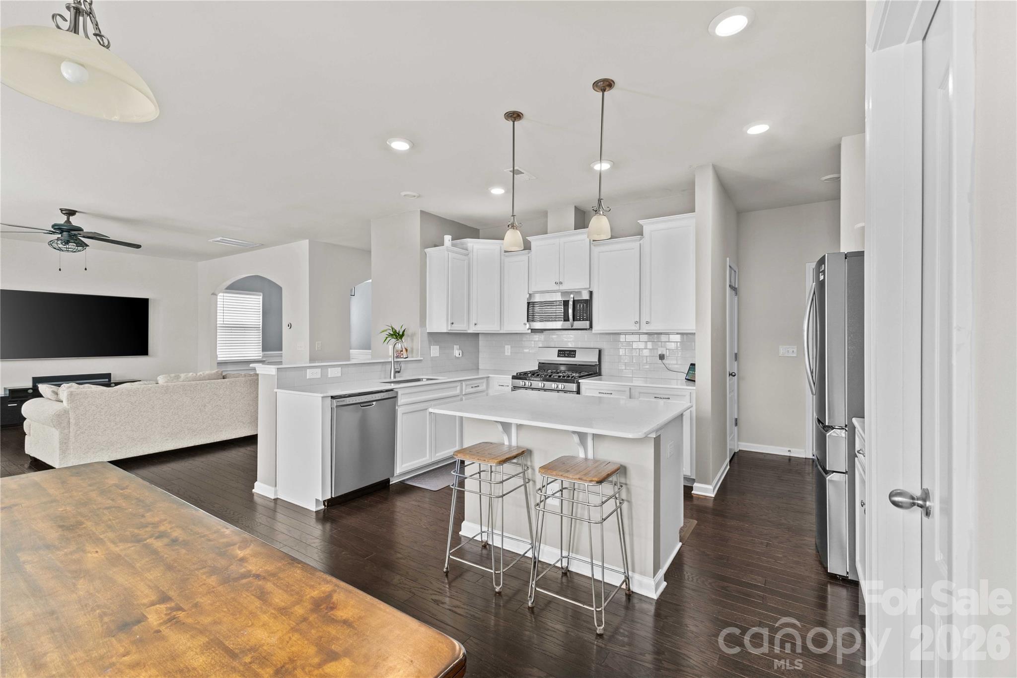 16016 Harbor Hill Drive, Charlotte, NC - photo 16 of 49