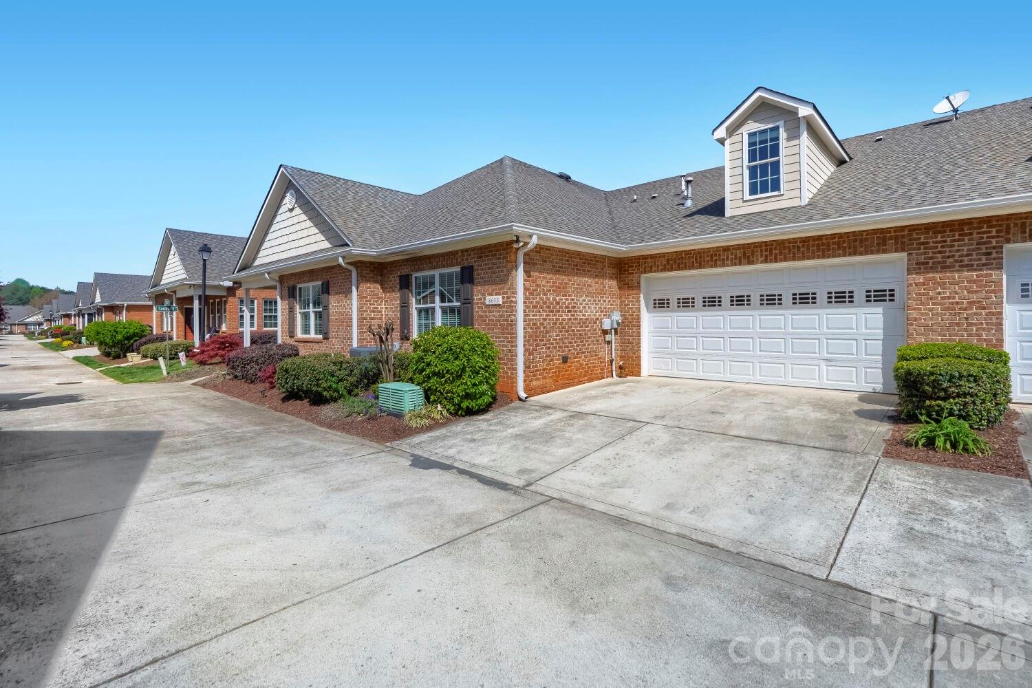 8655 Sonata Court, Denver, NC - photo 2 of 30