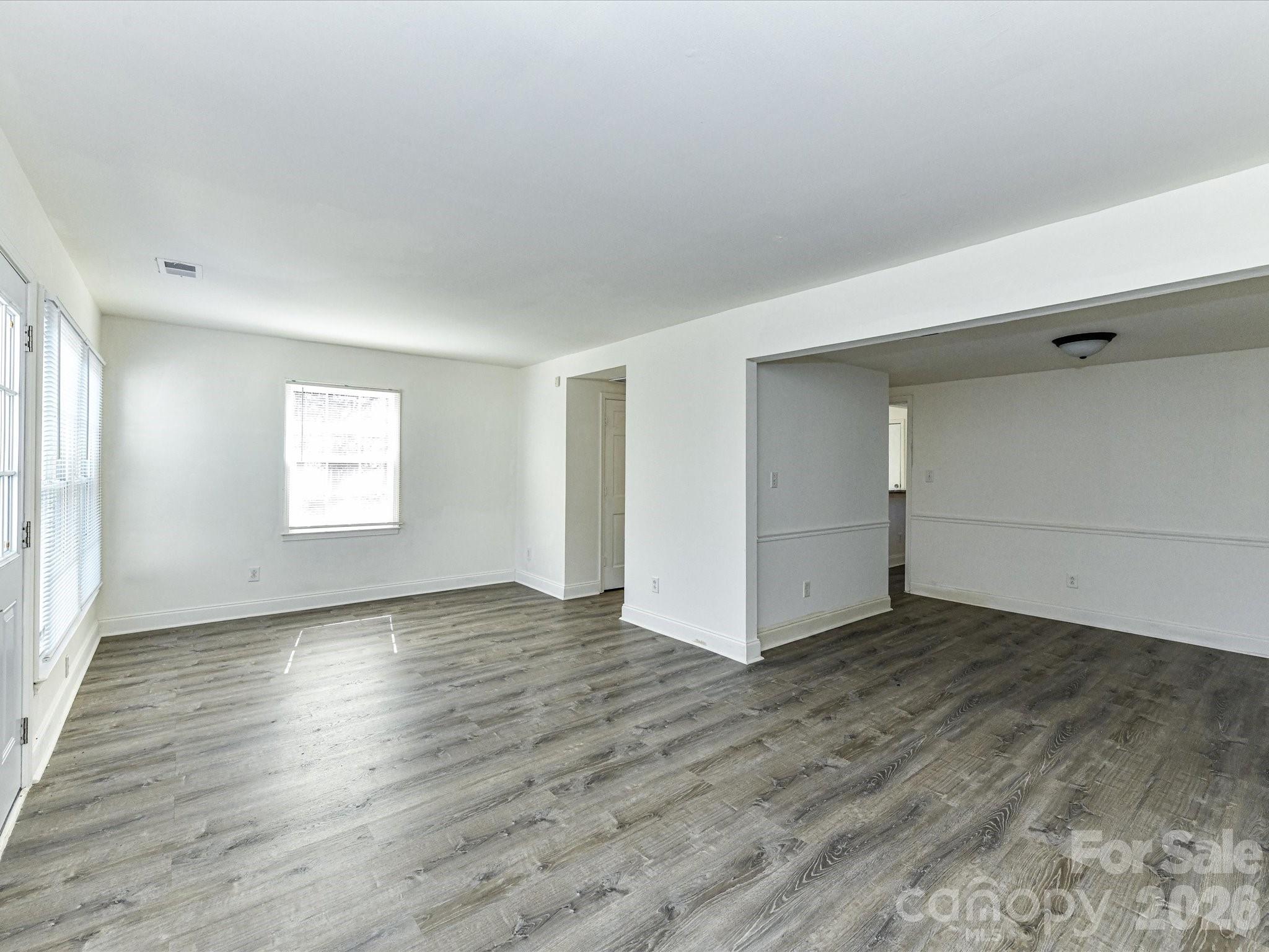 Photo 11 of 8322 Knights Bridge Road, Charlotte, NC