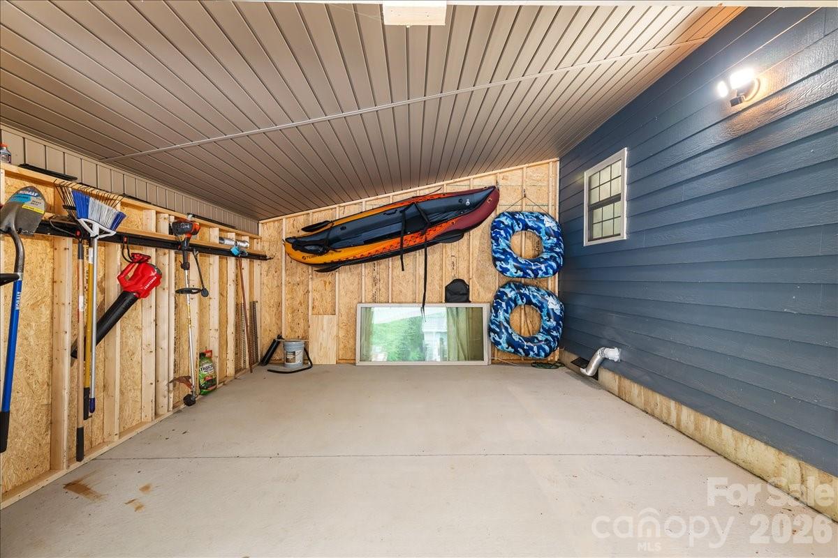 33 Indian Trace Road, Maggie Valley, NC - photo 7 of 43