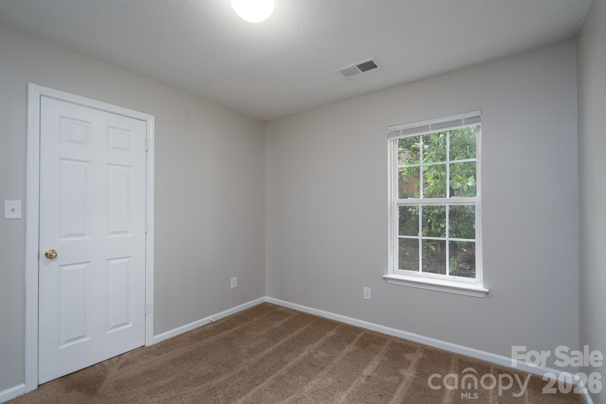 Photo 26 of 8016 Bronze Pike Drive, Charlotte, NC