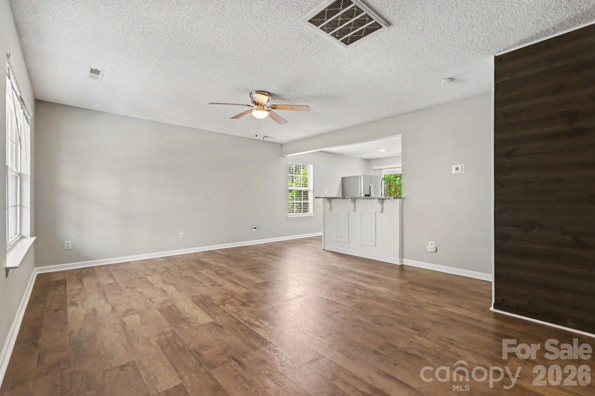 Photo 4 of 15331 Dehavilland Drive, Charlotte, NC