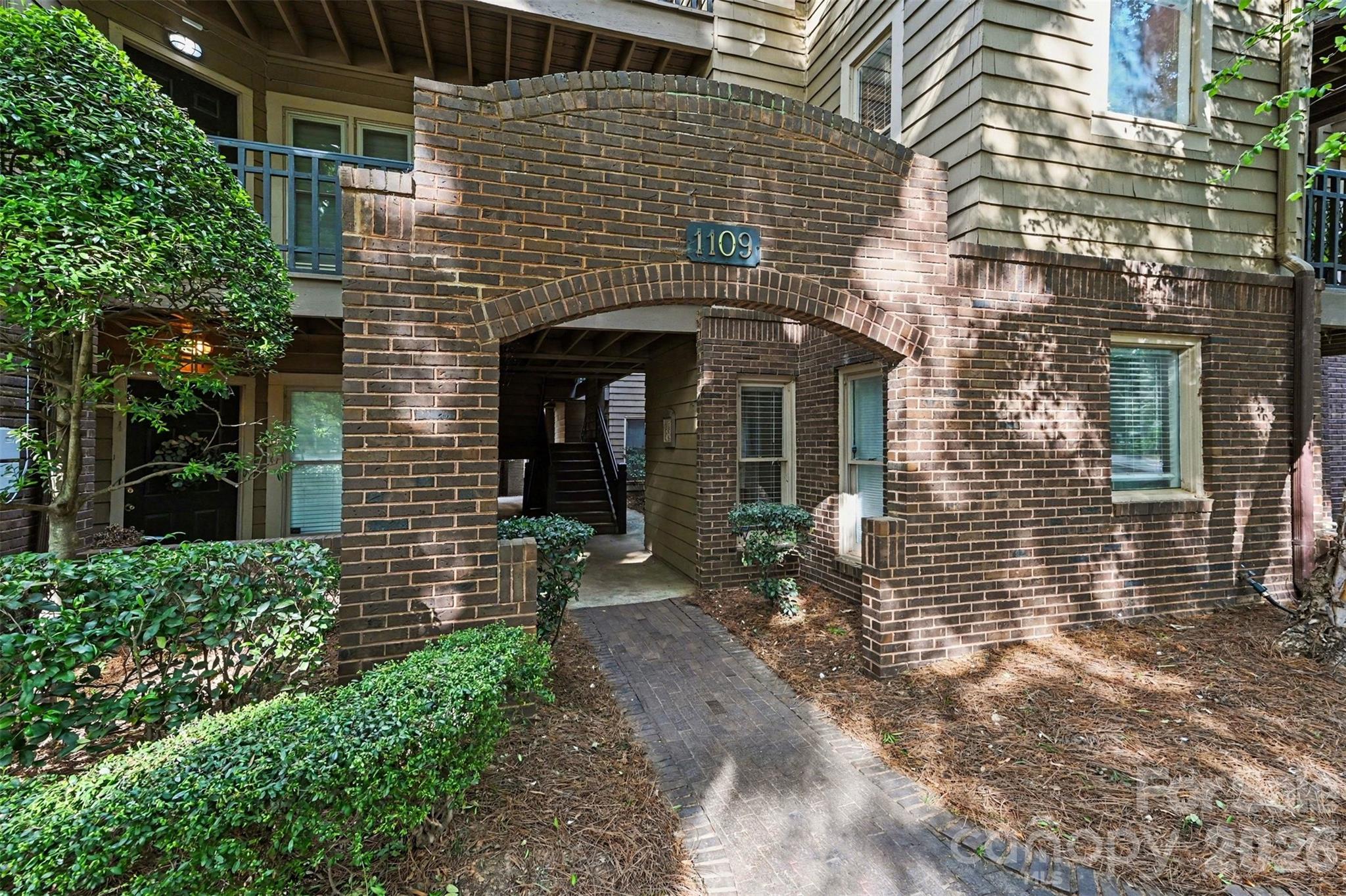 Photo 38 of 1109 E Morehead Street5, Charlotte, NC