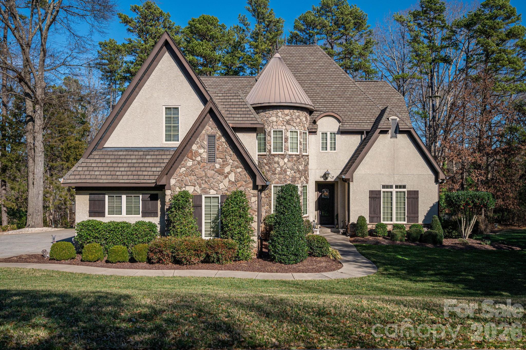 8000 Water View Drive, Belmont, NC