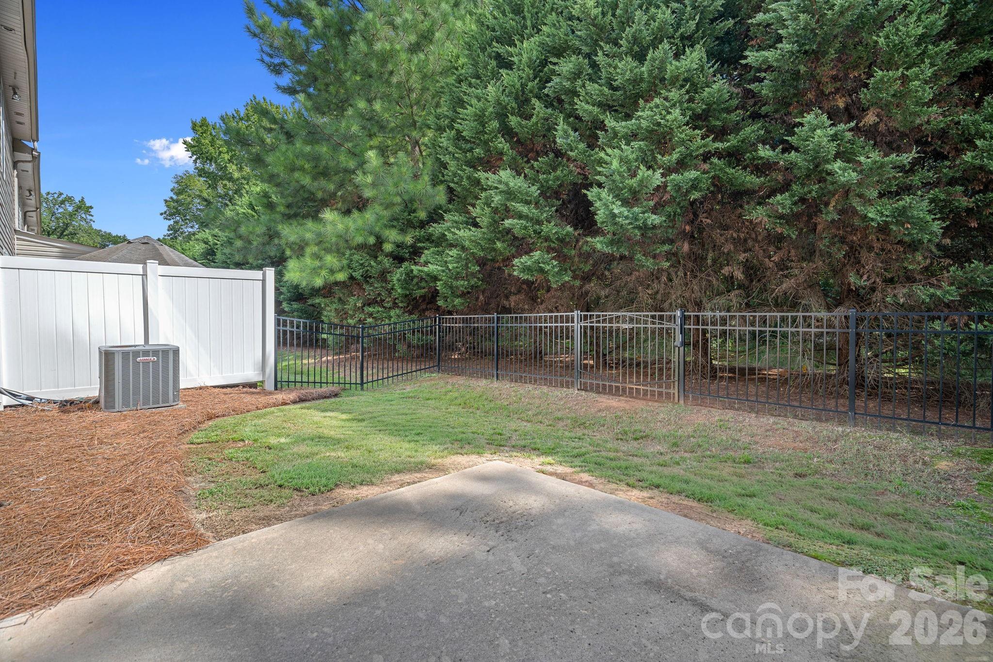 Photo 22 of 2219 Whitford Lane, Charlotte, NC