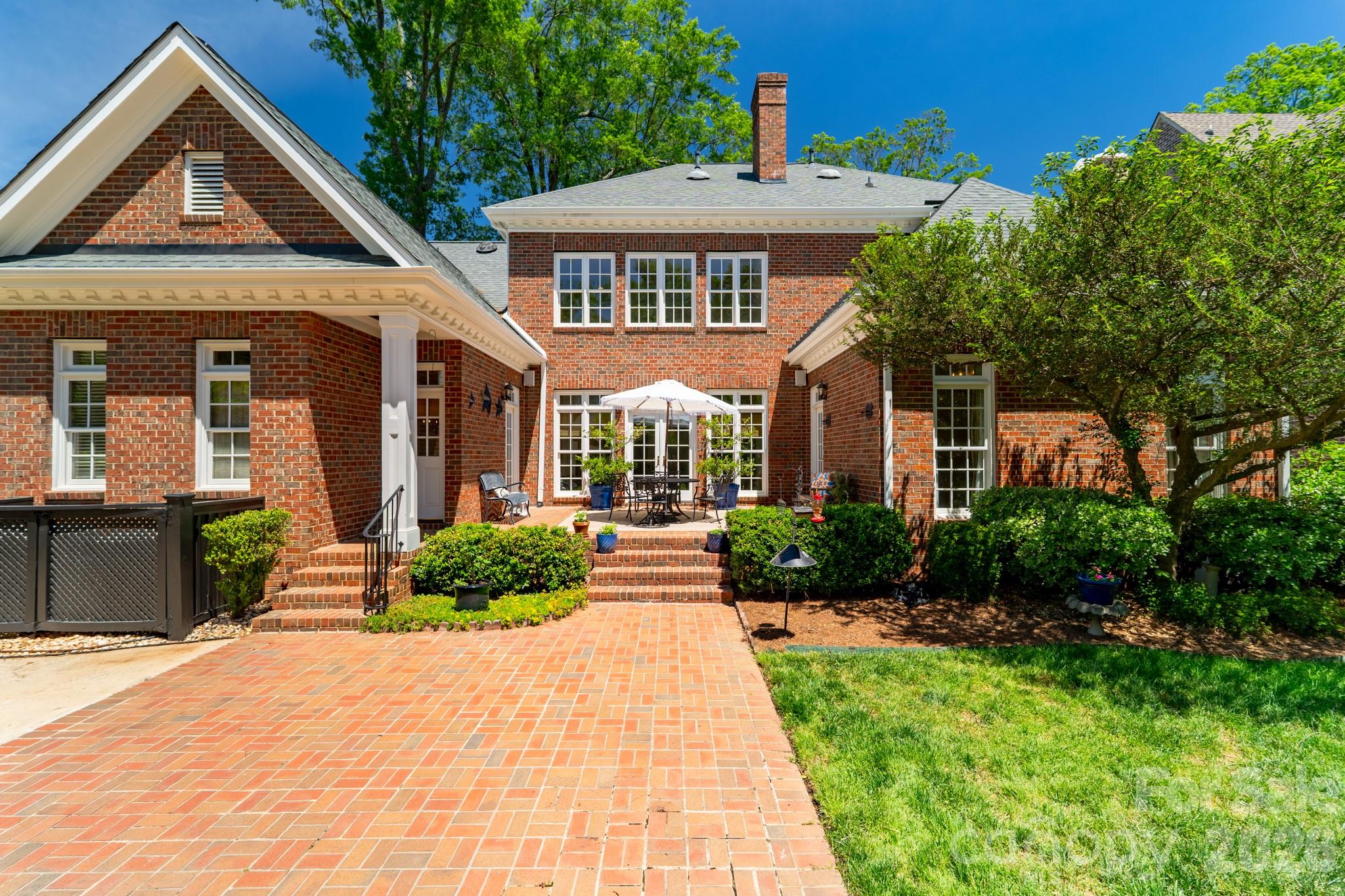 2046 Hopedale Avenue, Charlotte, NC - photo 3 of 49