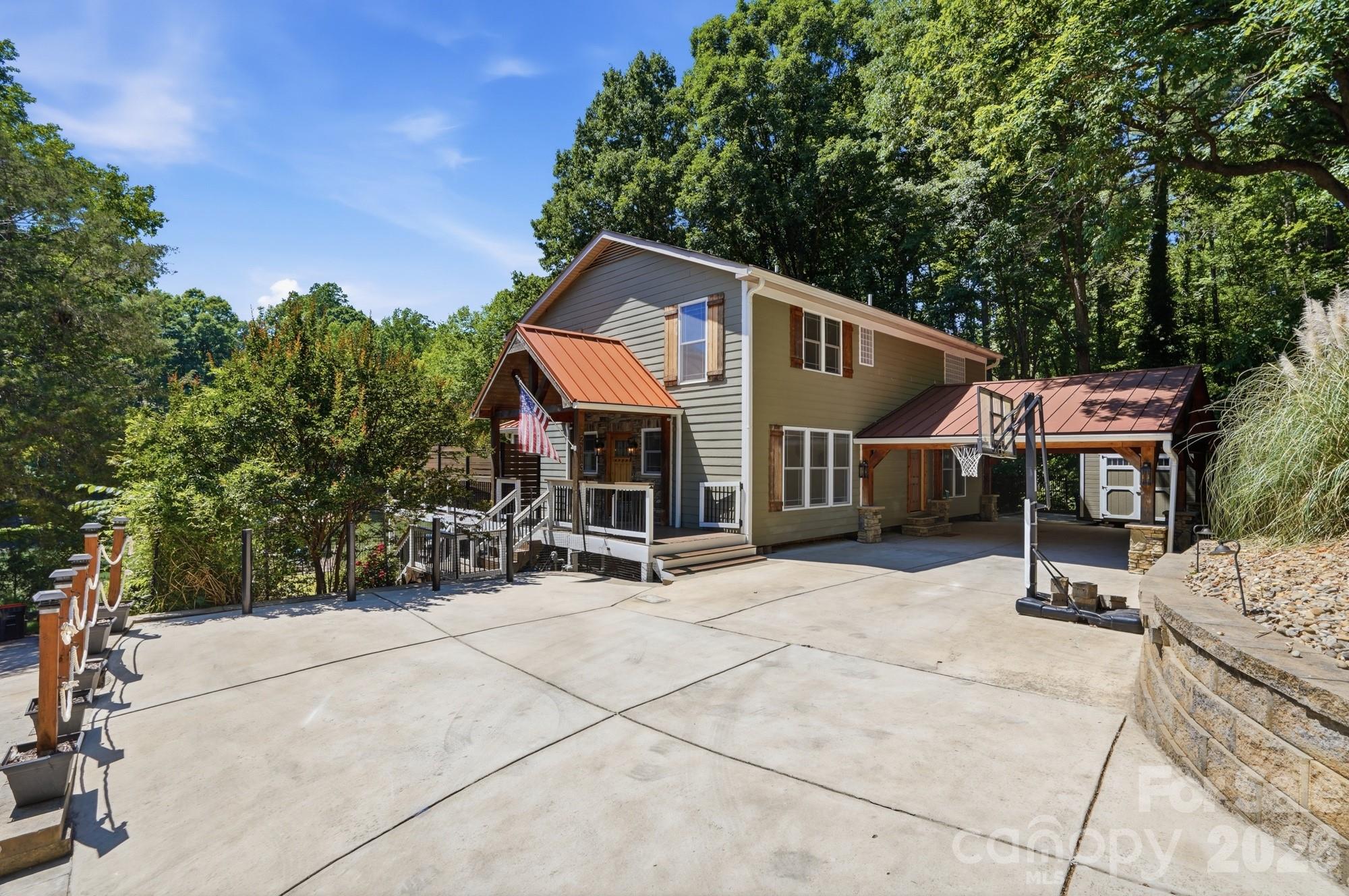 Photo 3 of 2113 Bon Villa Way, Tega Cay, SC