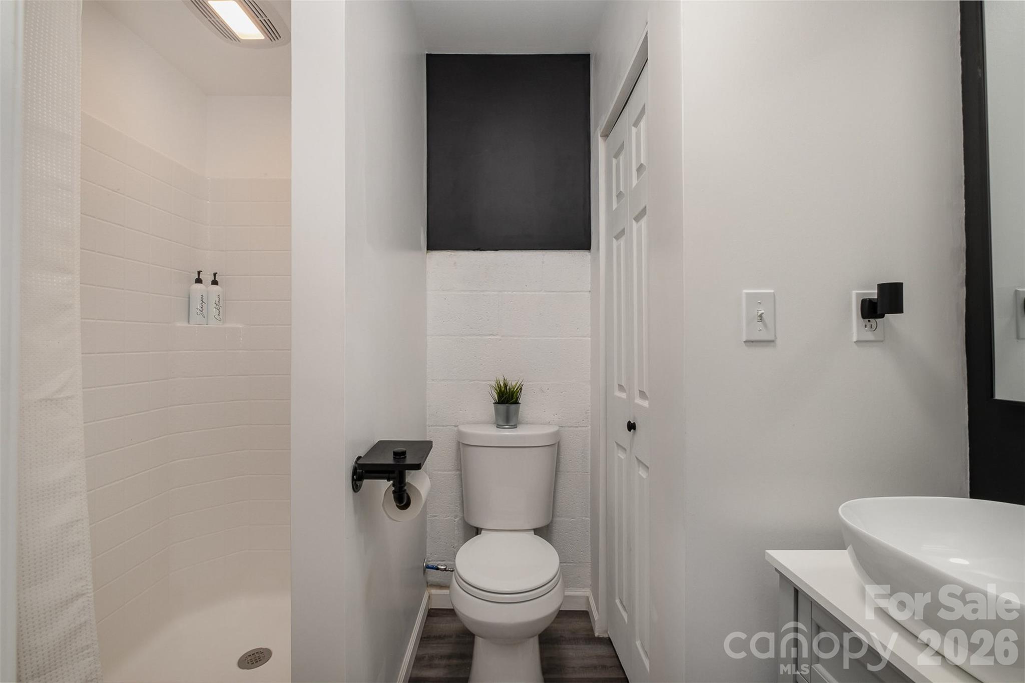 Photo 30 of 3231 Eastwood Drive, Charlotte, NC