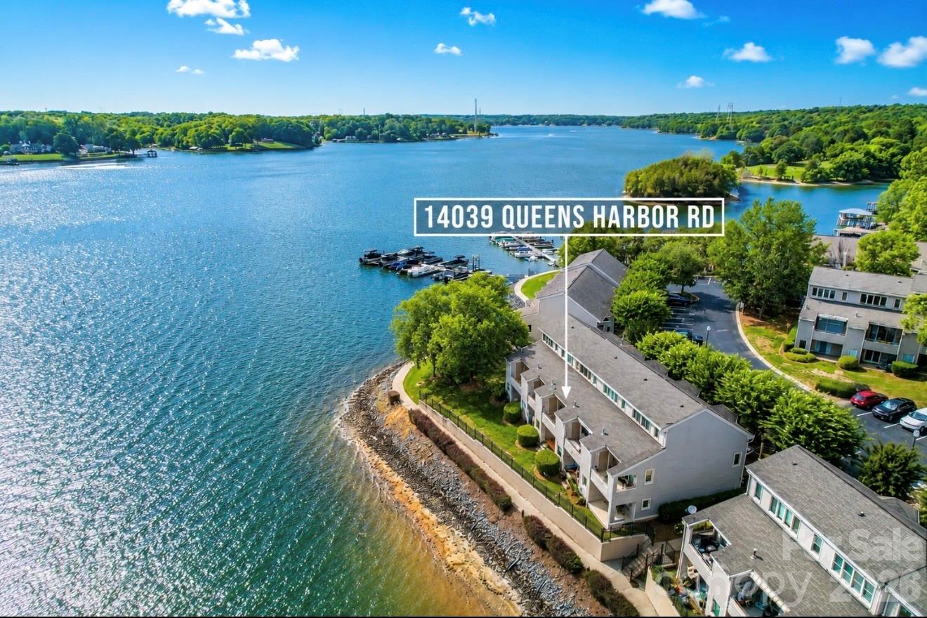14039 Queens Harbor Road, Charlotte, NC