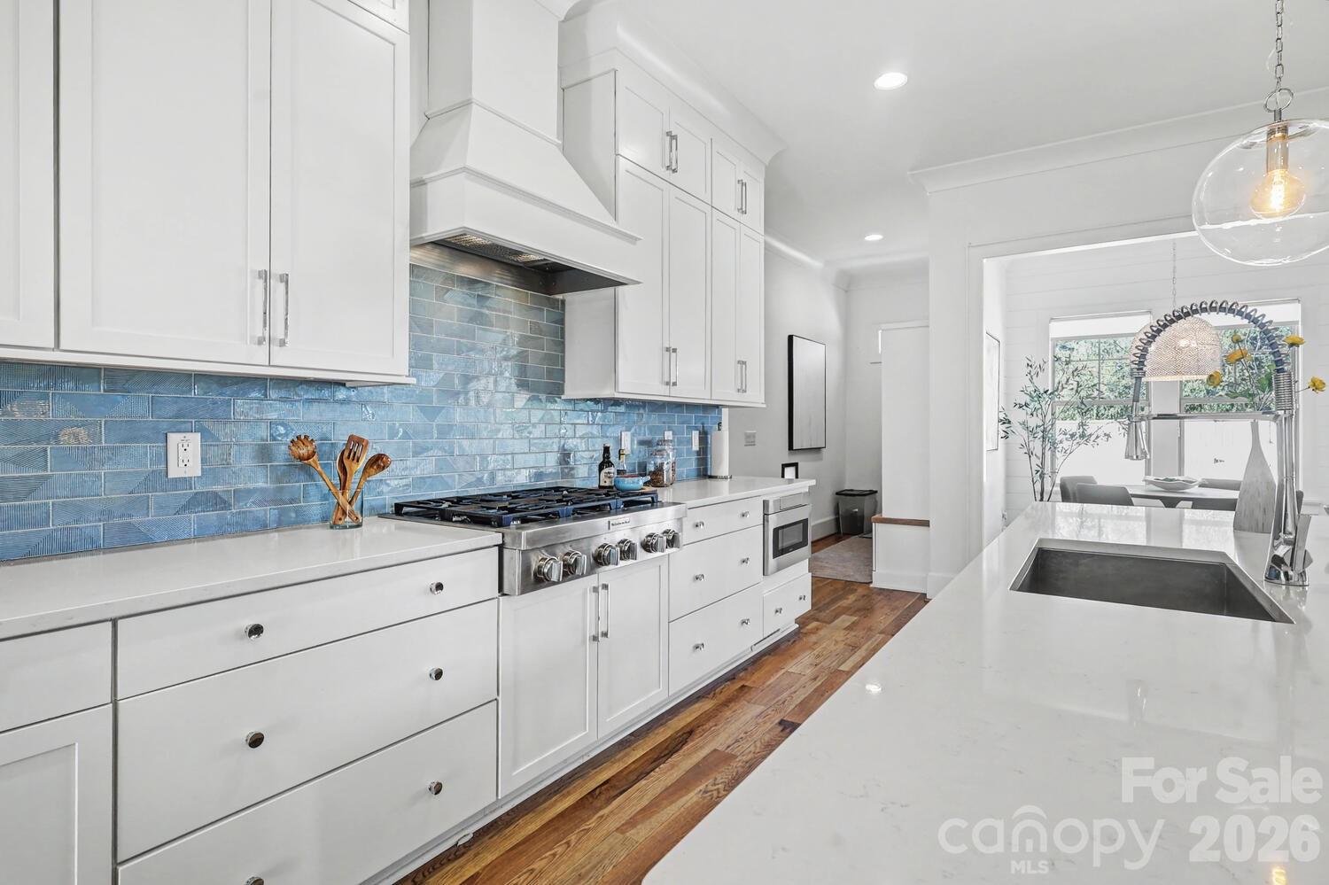 Photo 3 of 2852 Dorchester Place, Charlotte, NC