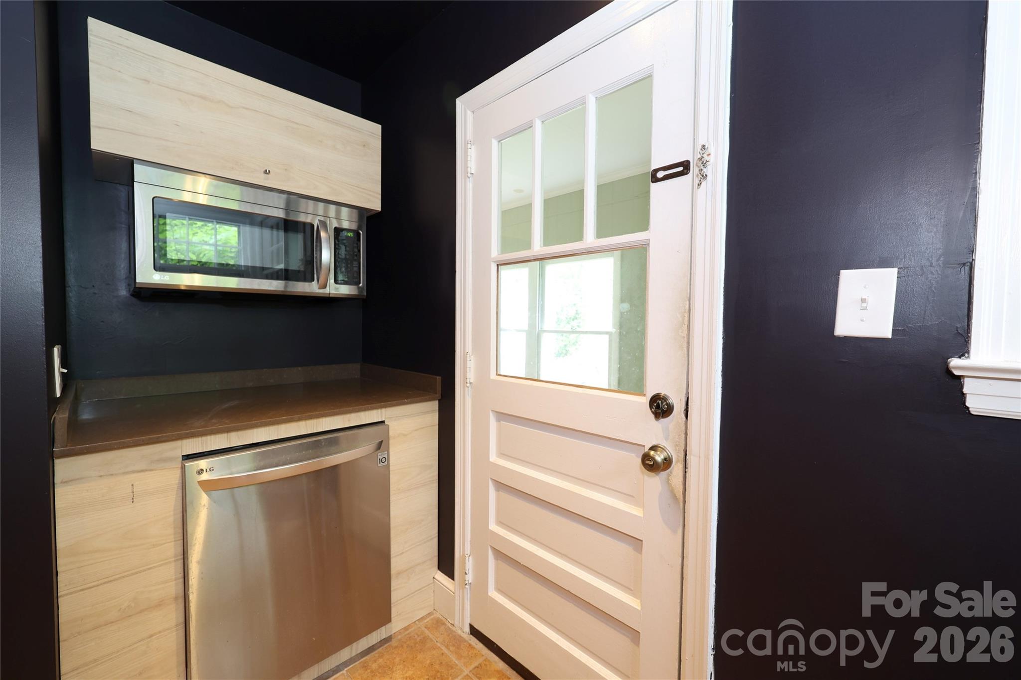 1456 Briar Creek Road, Charlotte, NC - photo 18 of 39