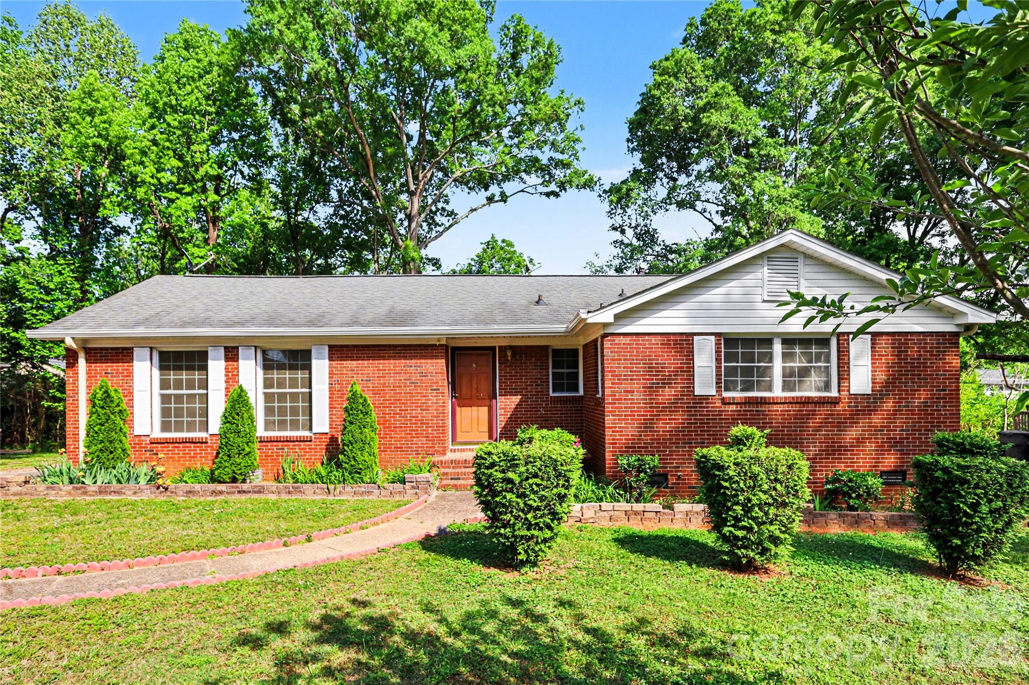 Photo 2 of 3220 Wiseman Drive, Charlotte, NC
