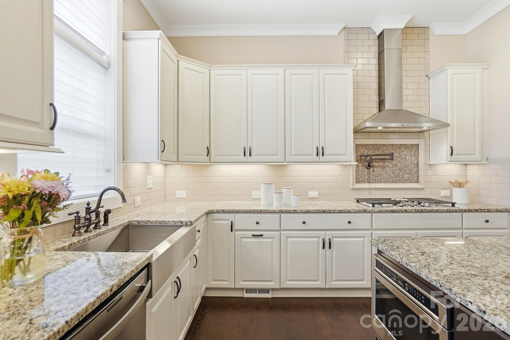 Photo 10 of 7626 Deerfield Manor Drive, Charlotte, NC