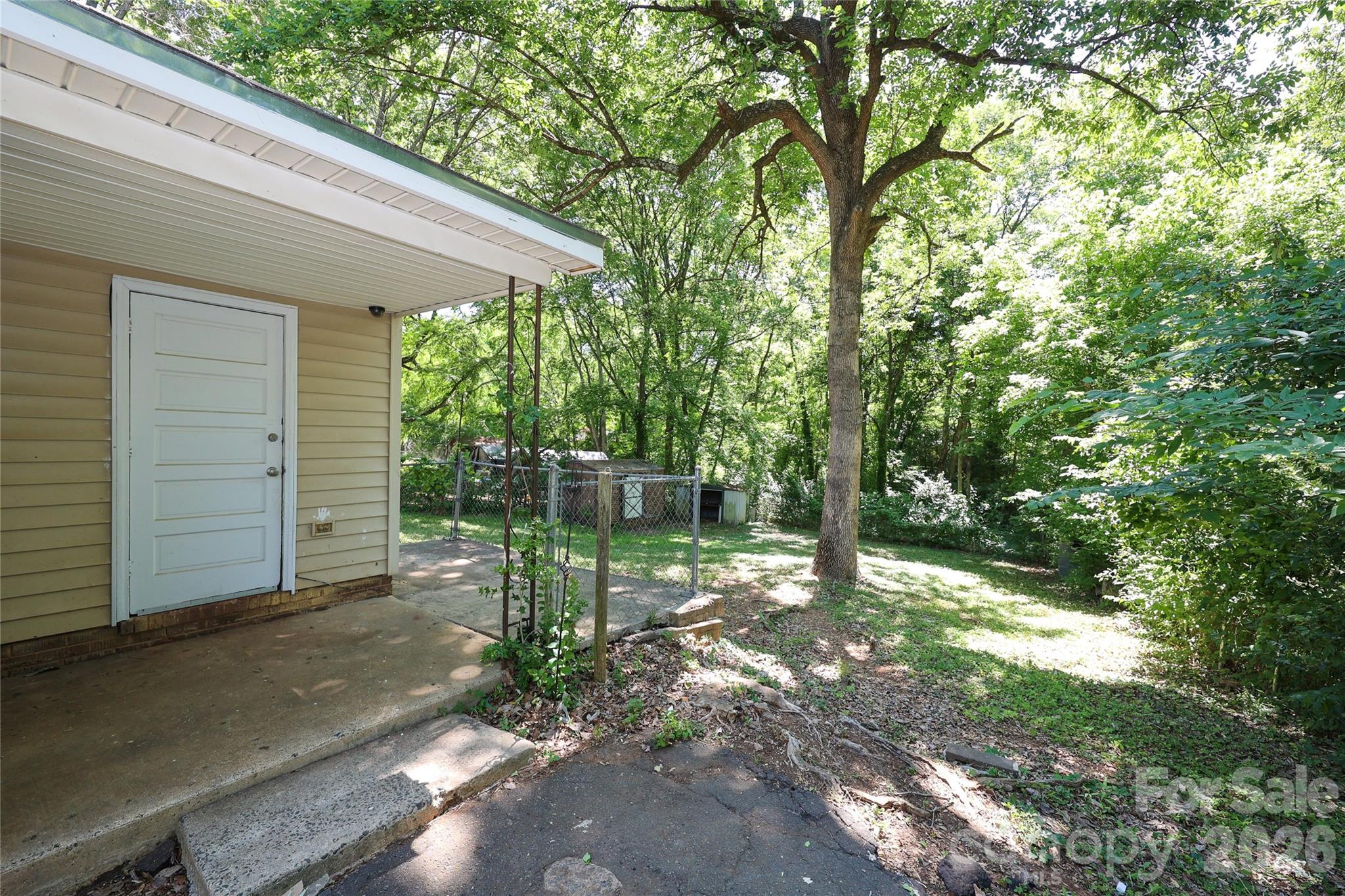 609 Fawnbrook Lane, Charlotte, NC - photo 23 of 26