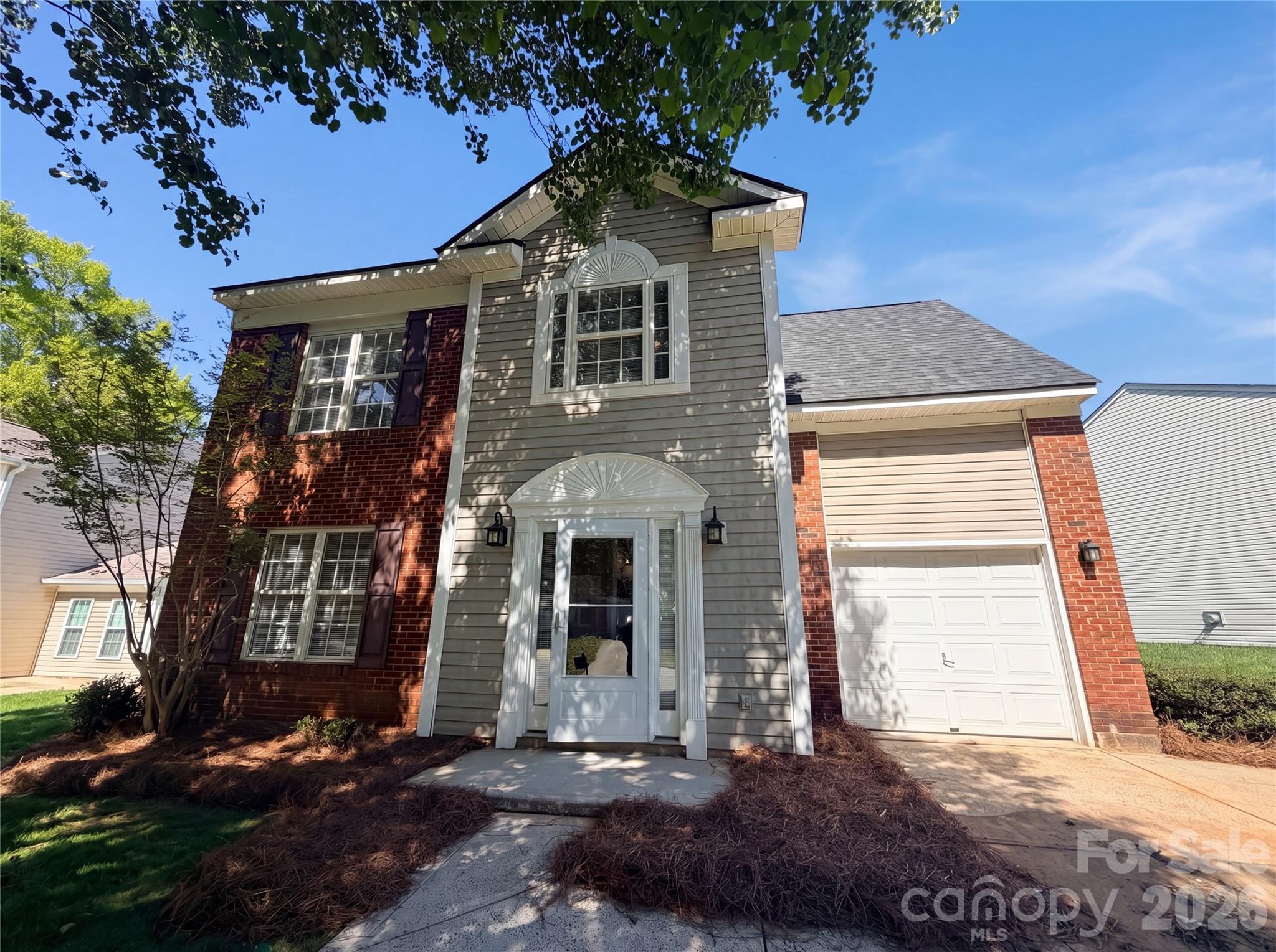 Home for sale at 6032 Briggs Drive, Charlotte, NC — photo 1 of 17