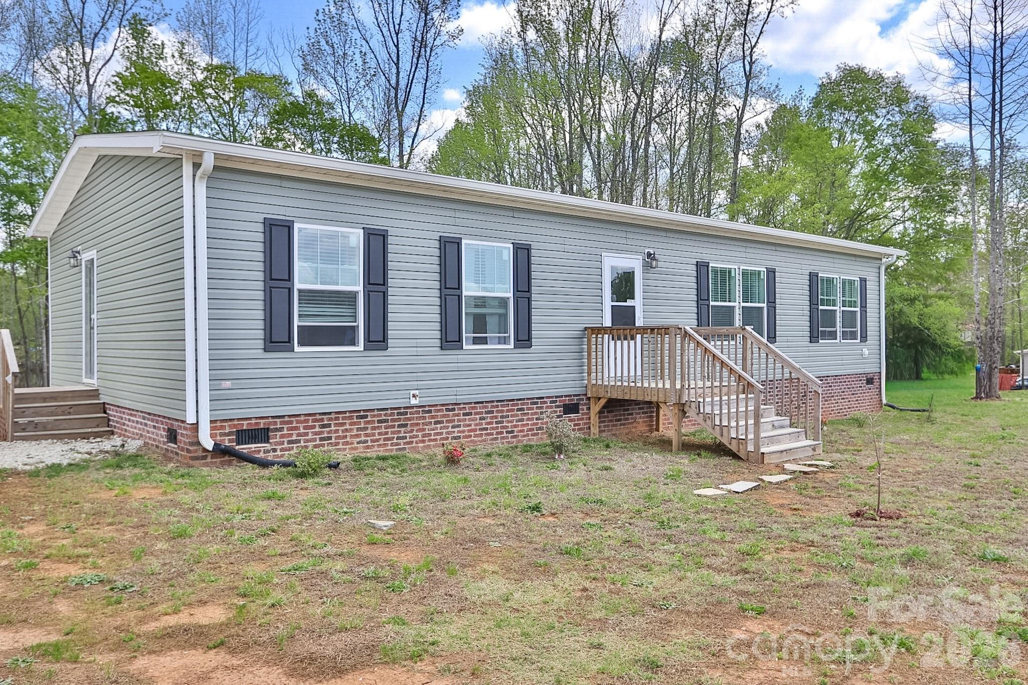 Photo 2 of 2311 S Lafayette Street, Shelby, NC