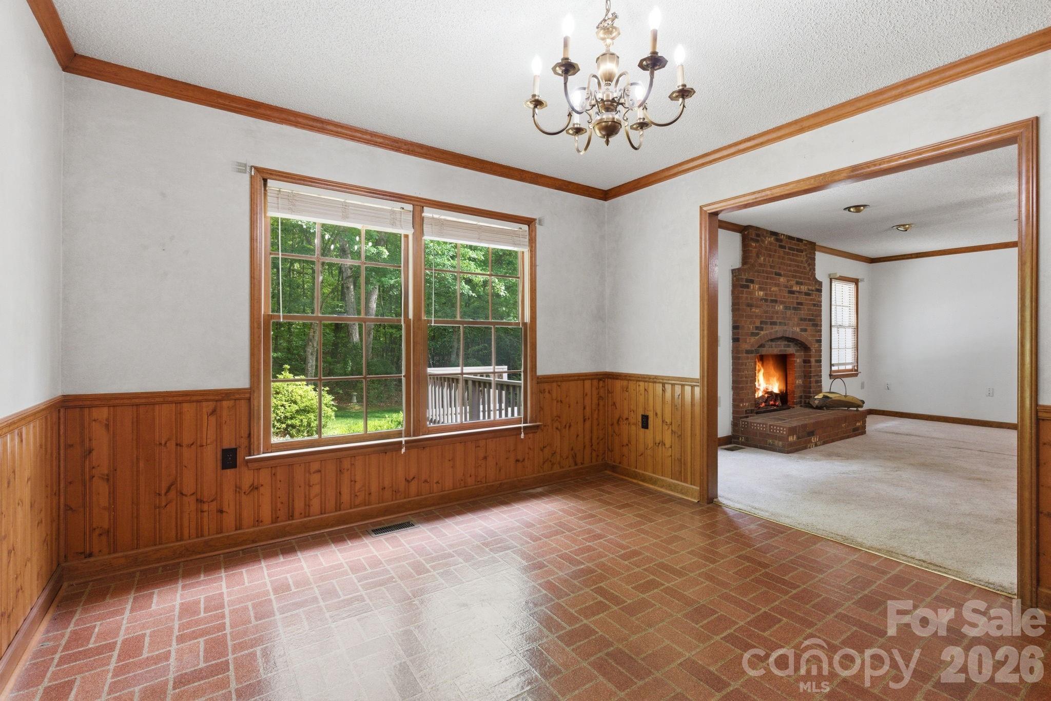 4804 Elmhurst Drive NE, Hickory, NC - photo 12 of 40
