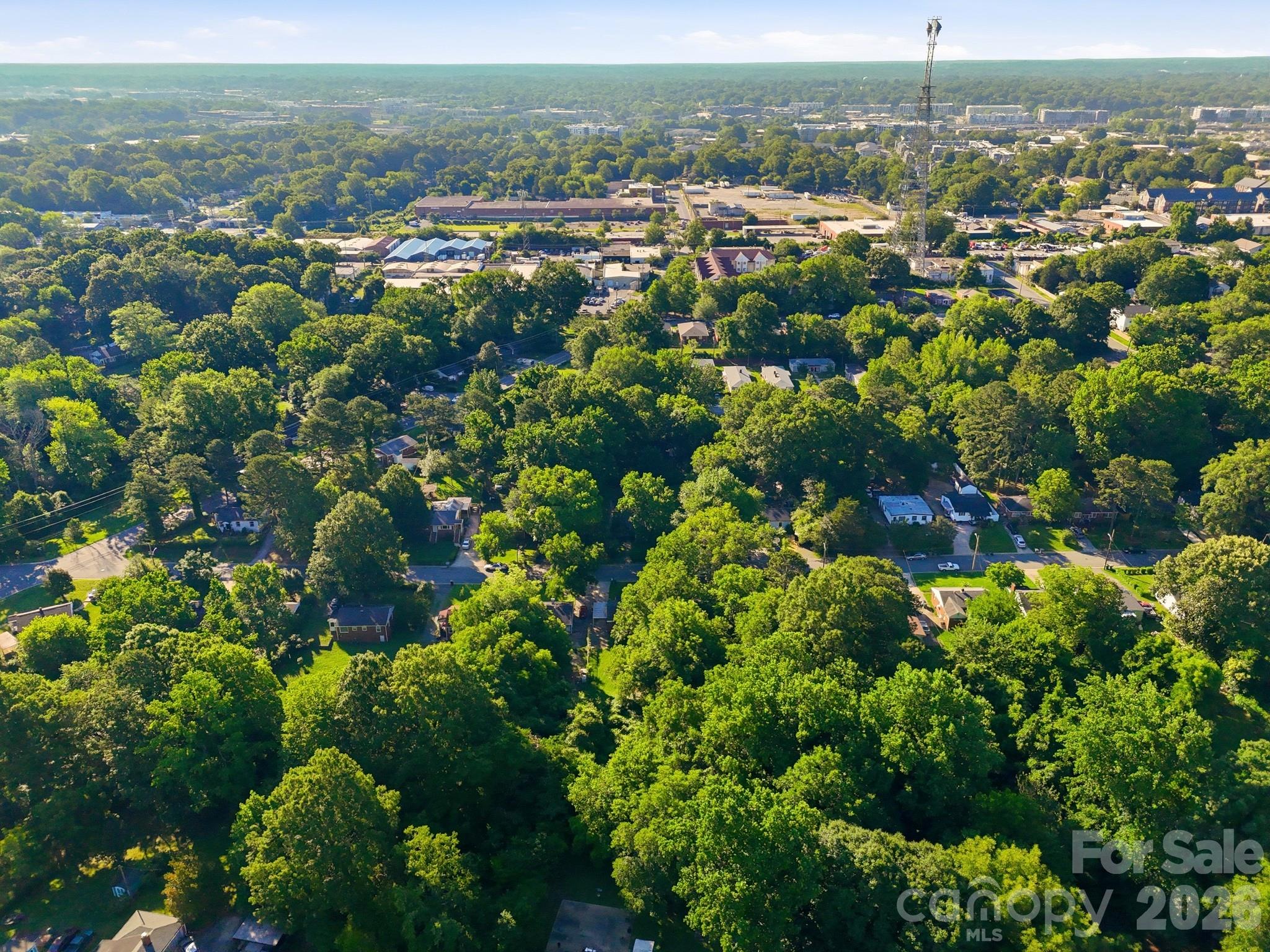 Home for sale at 2505 Druid Hills Way, Charlotte, NC — photo 15 of 36