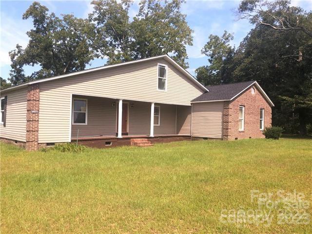 310 East Street, Heath Springs, SC - photo 2 of 10