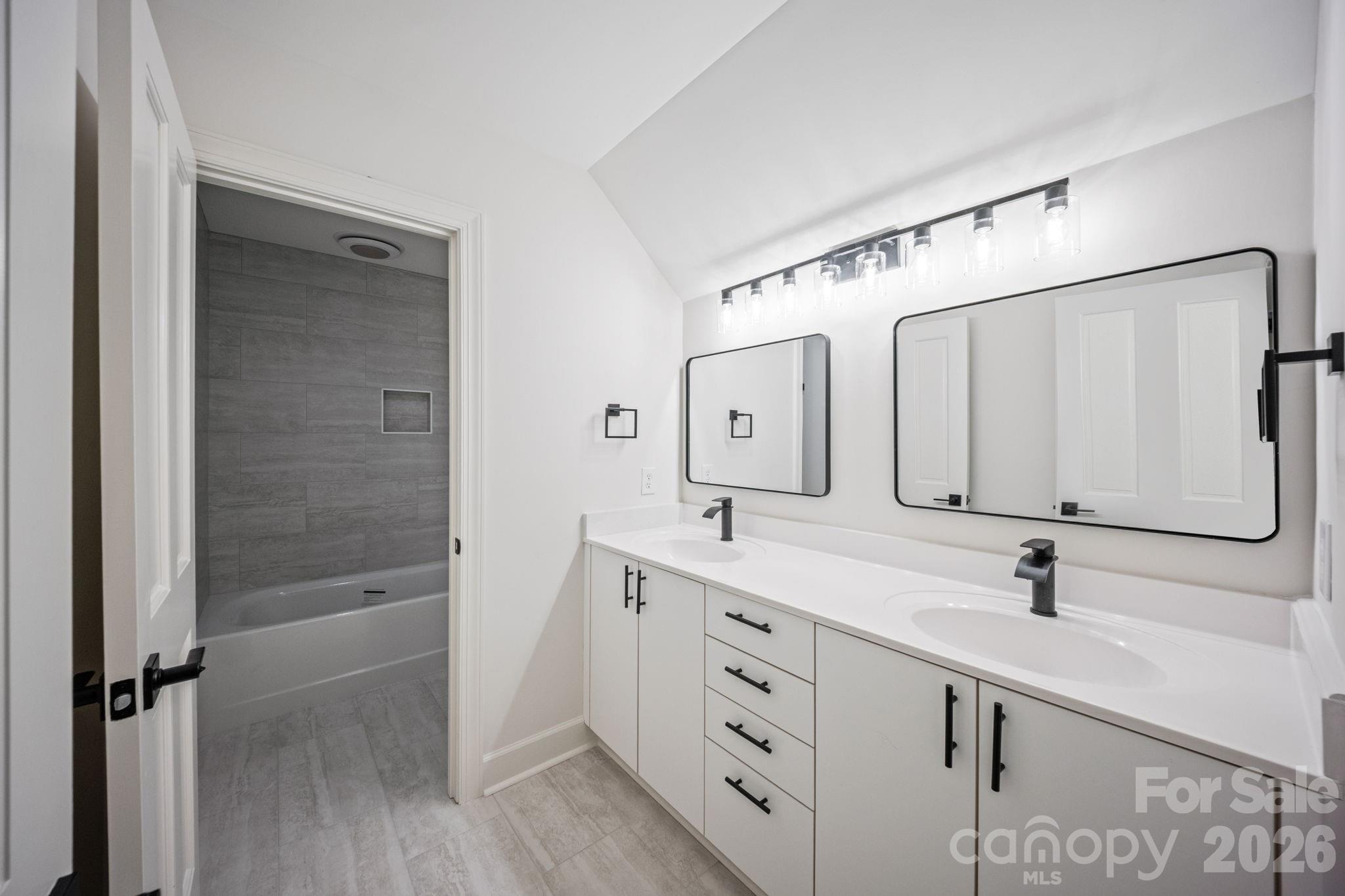 Photo 32 of 5901 Marsailles Court, Charlotte, NC