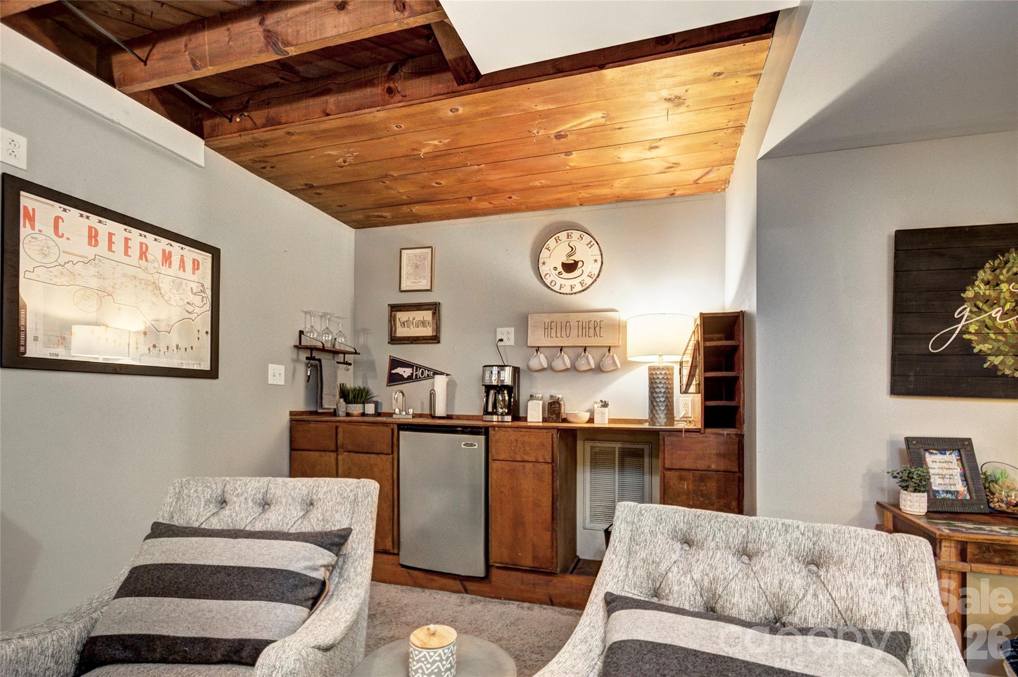 Photo 6 of 1717 Hamorton Place, Charlotte, NC