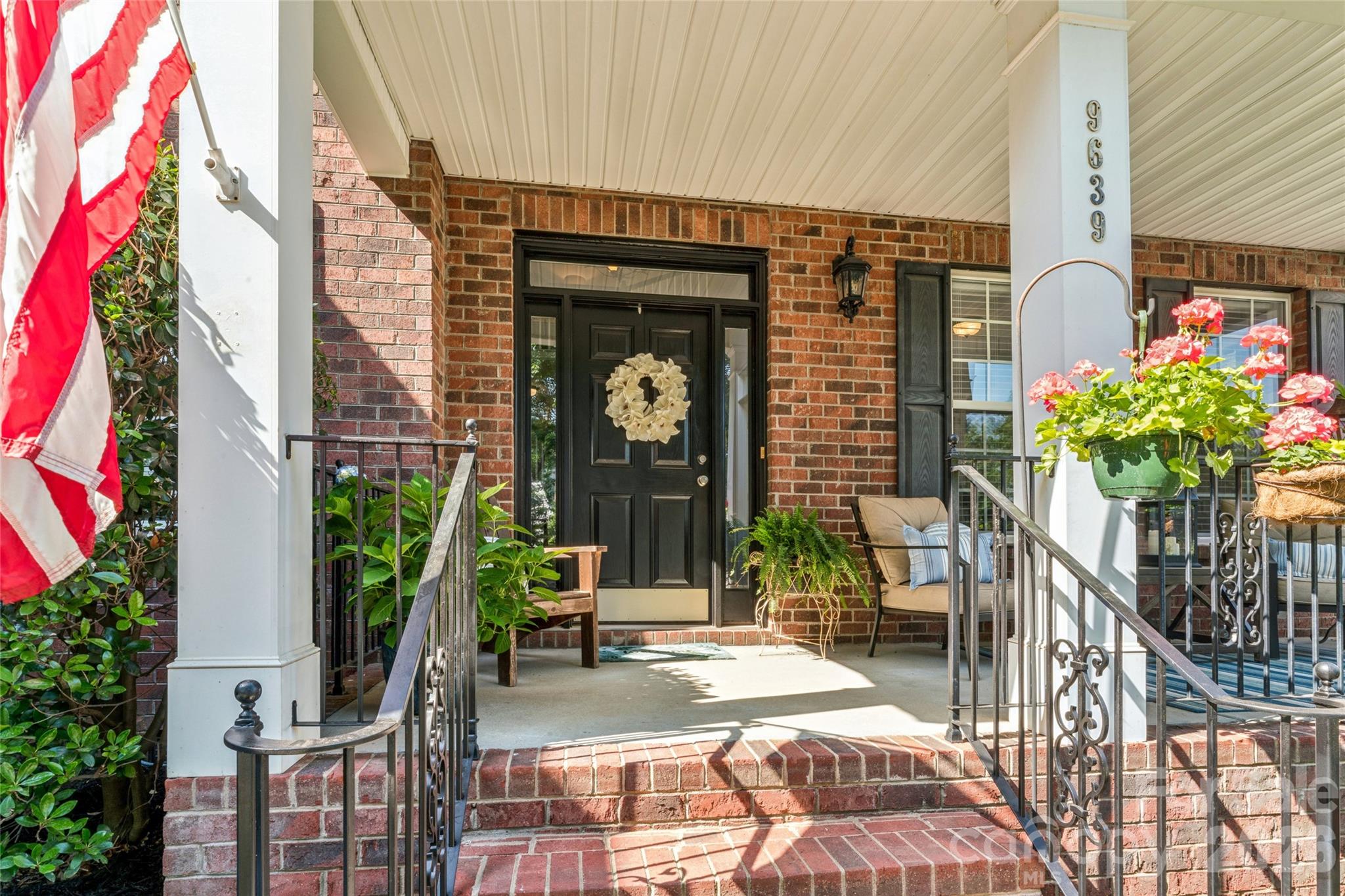 9639 Brandybuck Drive NW, Charlotte, NC - photo 3 of 44