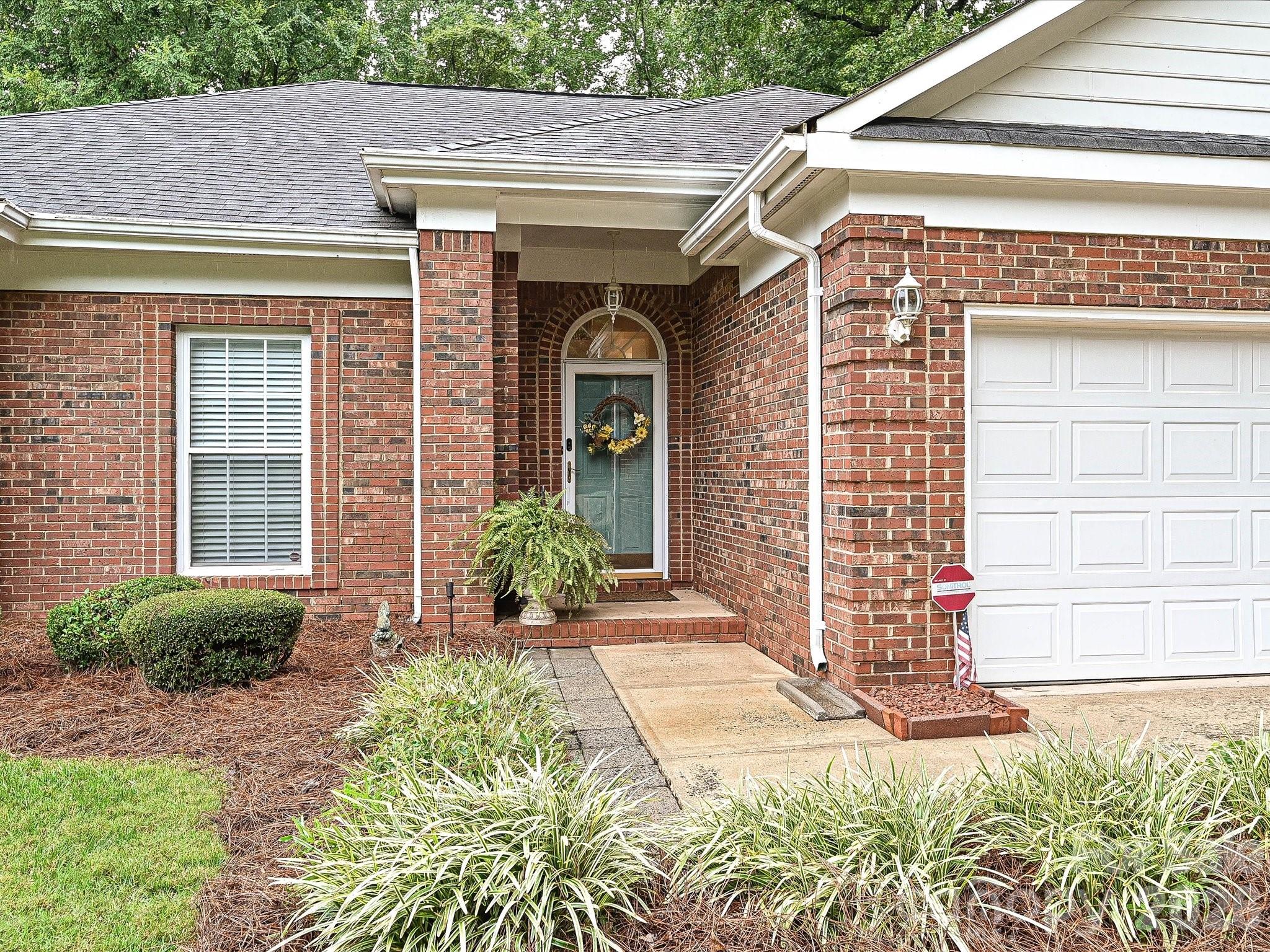 Photo 2 of 5607 Oak Drive, Charlotte, NC