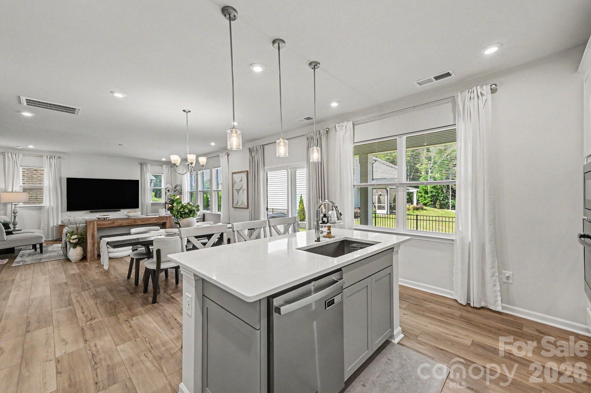 Photo 6 of 8230 Franklin Trail Street, Charlotte, NC