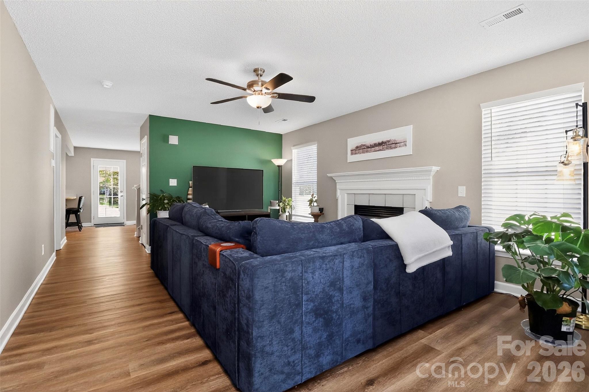 Photo 4 of 4819 Hopewood Lane, Charlotte, NC