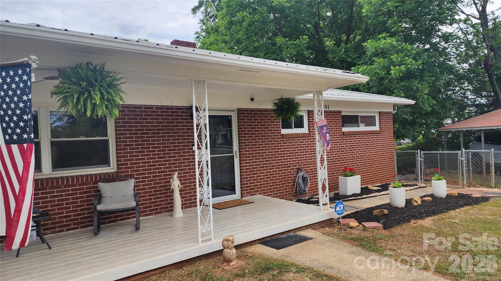 101 Bluebird Lane, Morganton, NC - photo 4 of 46