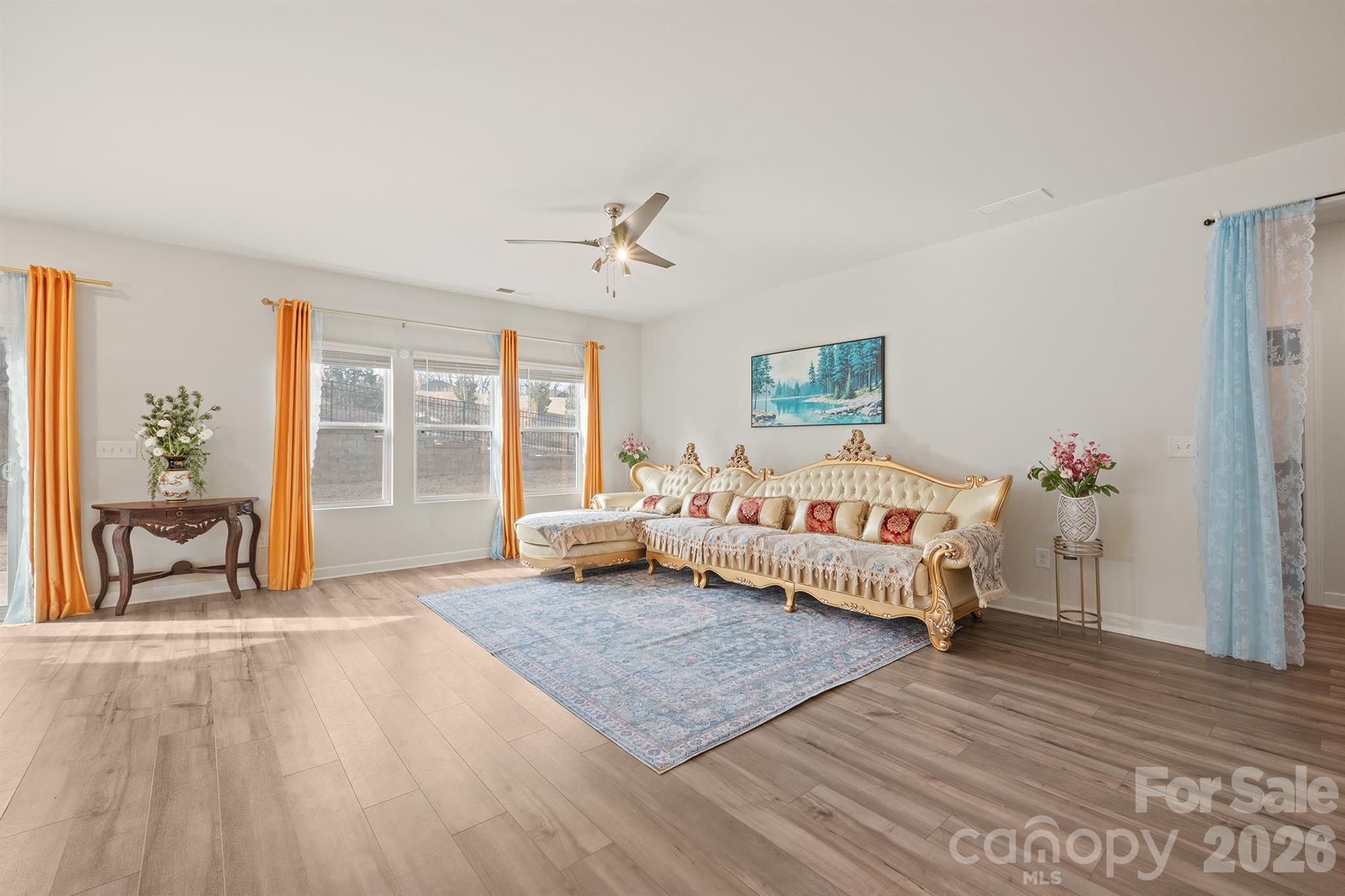 Photo 7 of 13022 KENWORTH Road, Charlotte, NC