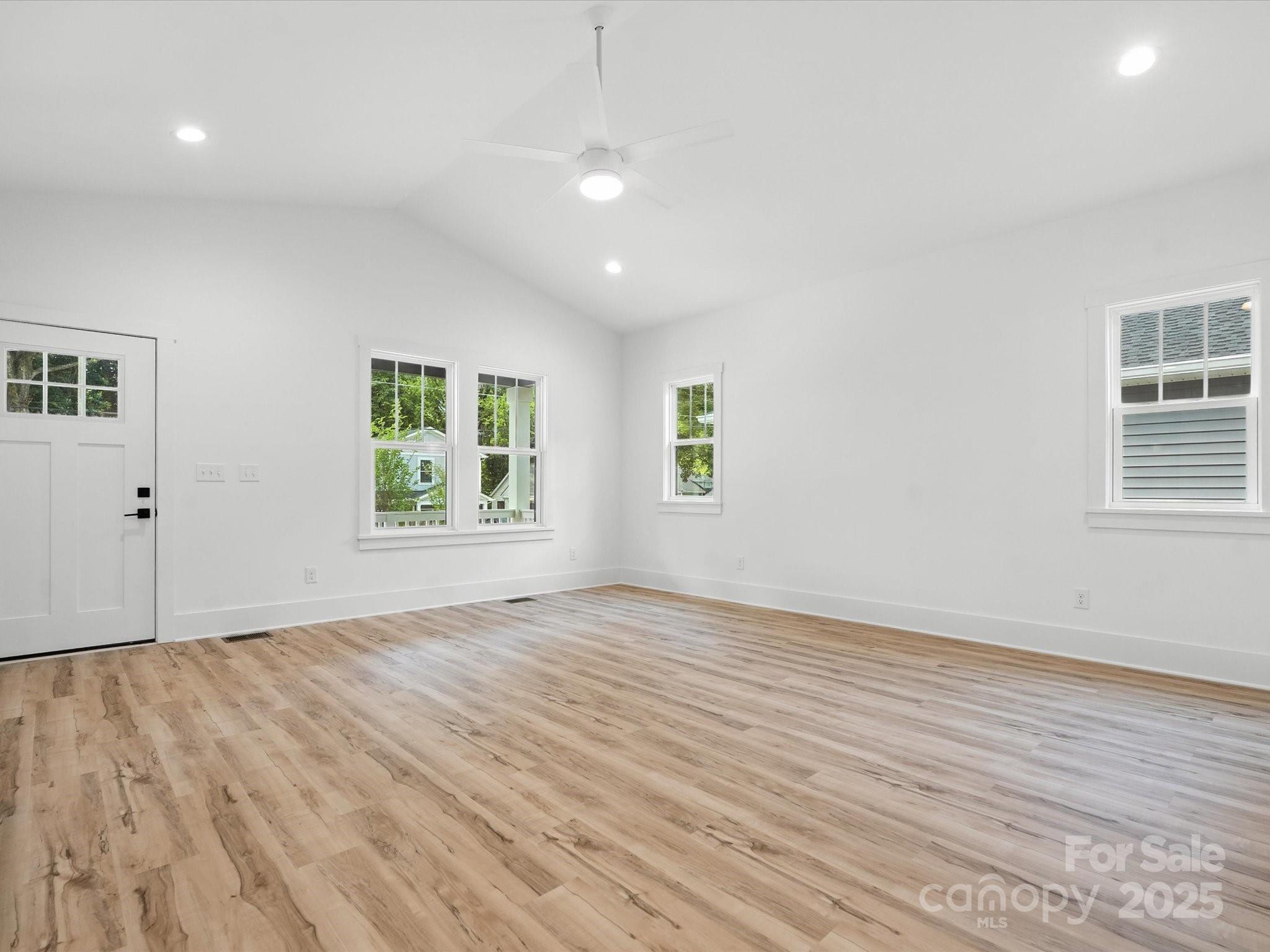 Photo 15 of 4113 Rutgers Avenue, Charlotte, NC