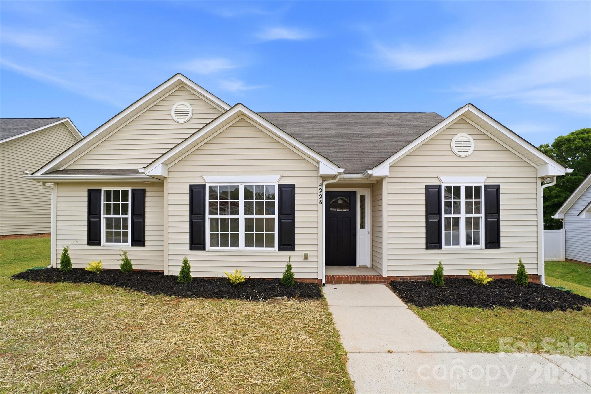 Home for sale at 4228 Hey Rock Court, Charlotte, NC — photo 1 of 26